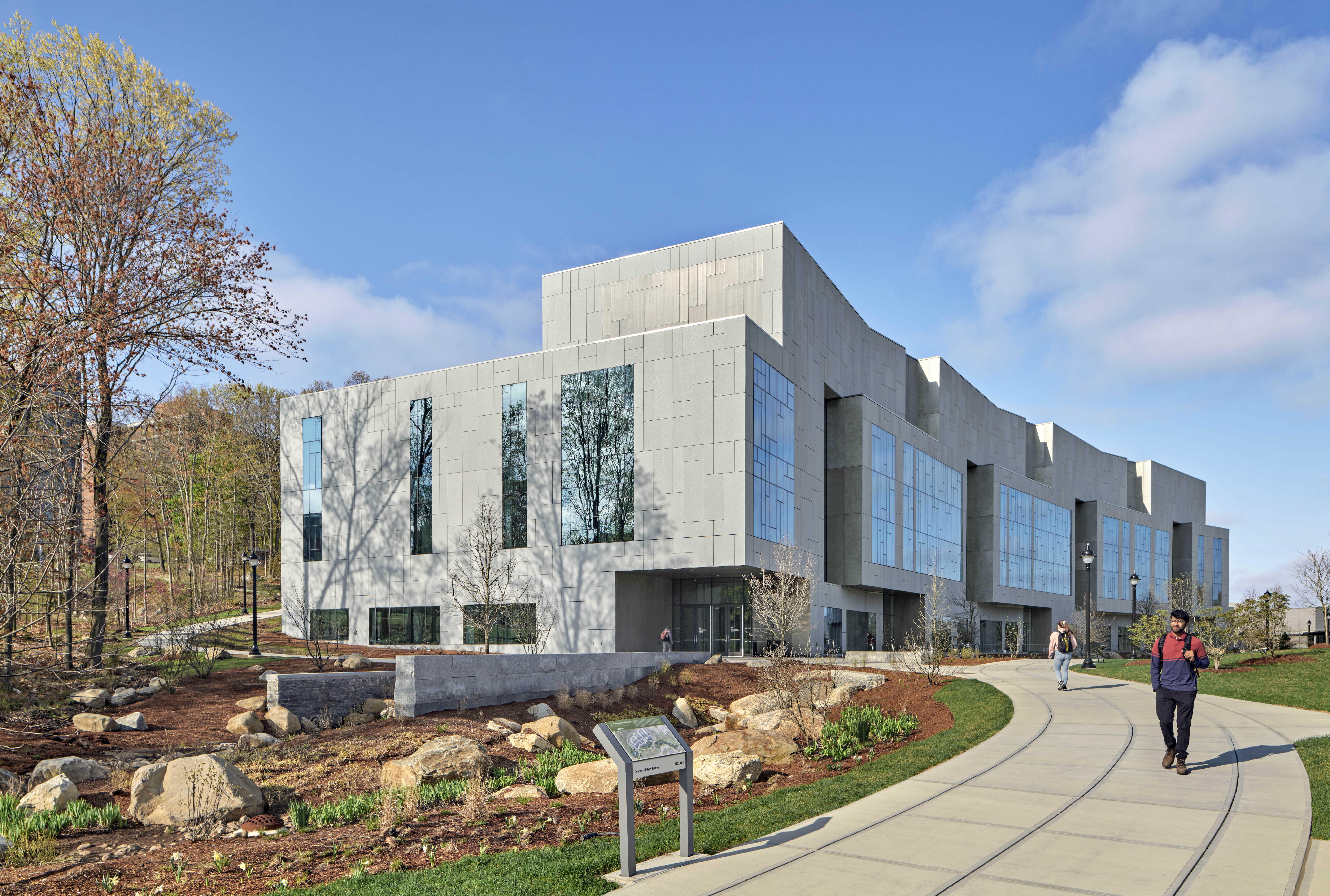 The University of Connecticut, Science 1 Research Center by PAYETTE ...