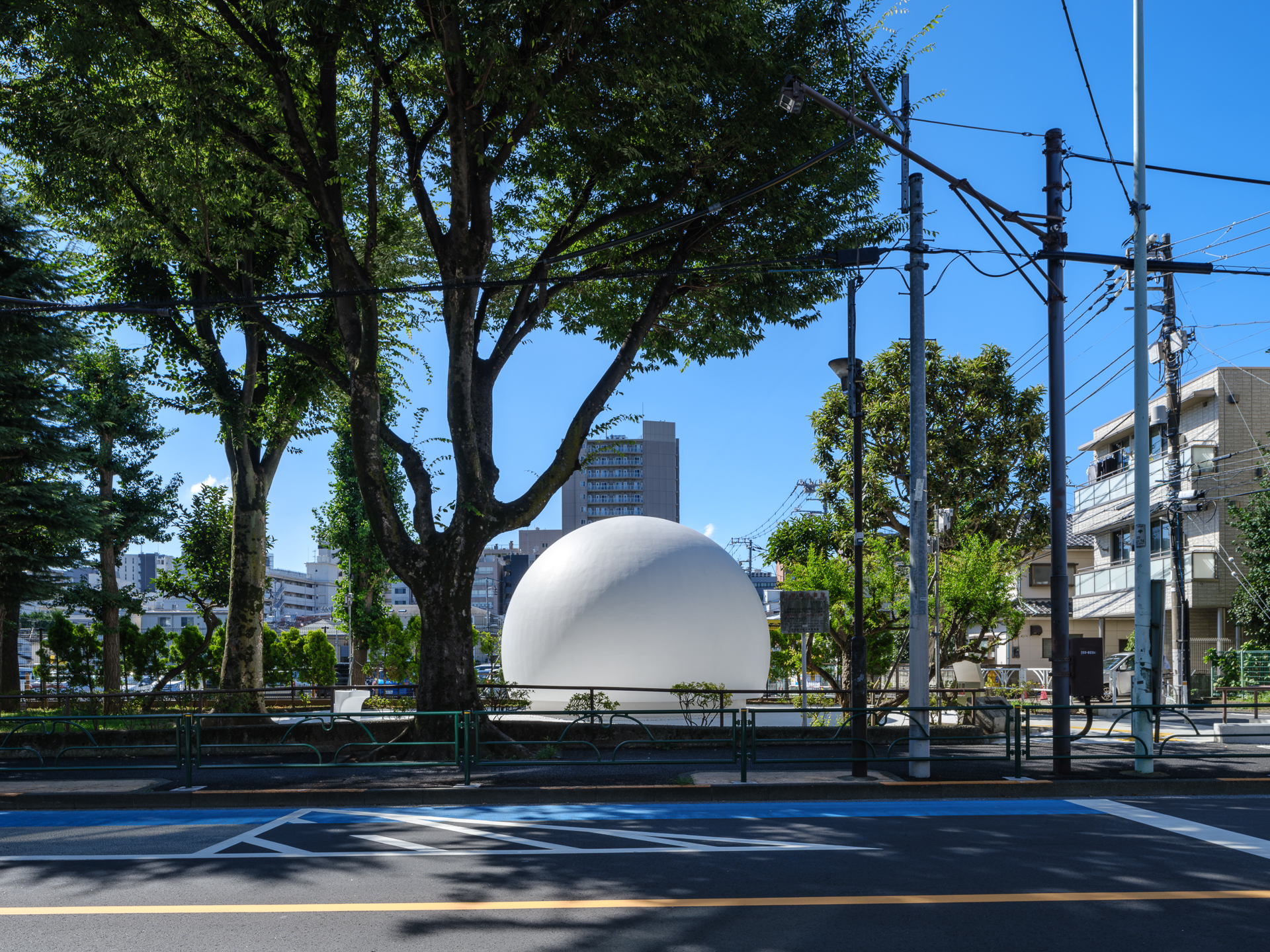 "Hi Toilet" THE TOKYO TOILET Nanago Dori Park by Kubo Tsushima ...