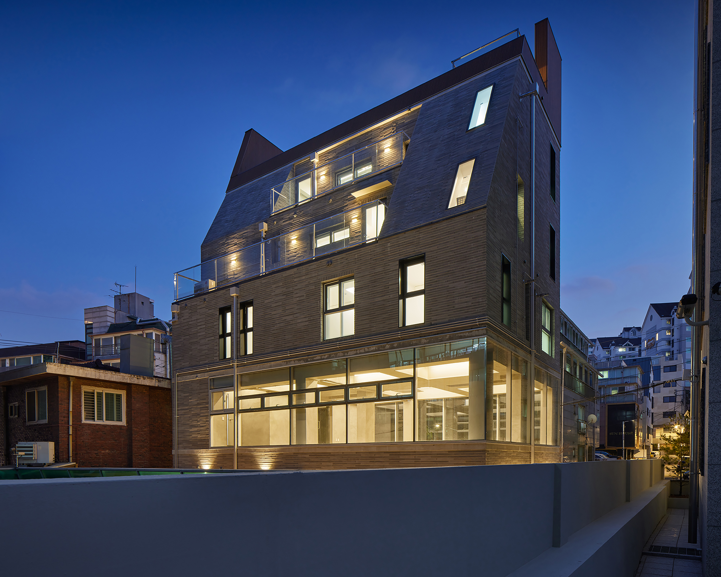 Layered House by G/O Architecture - Architizer