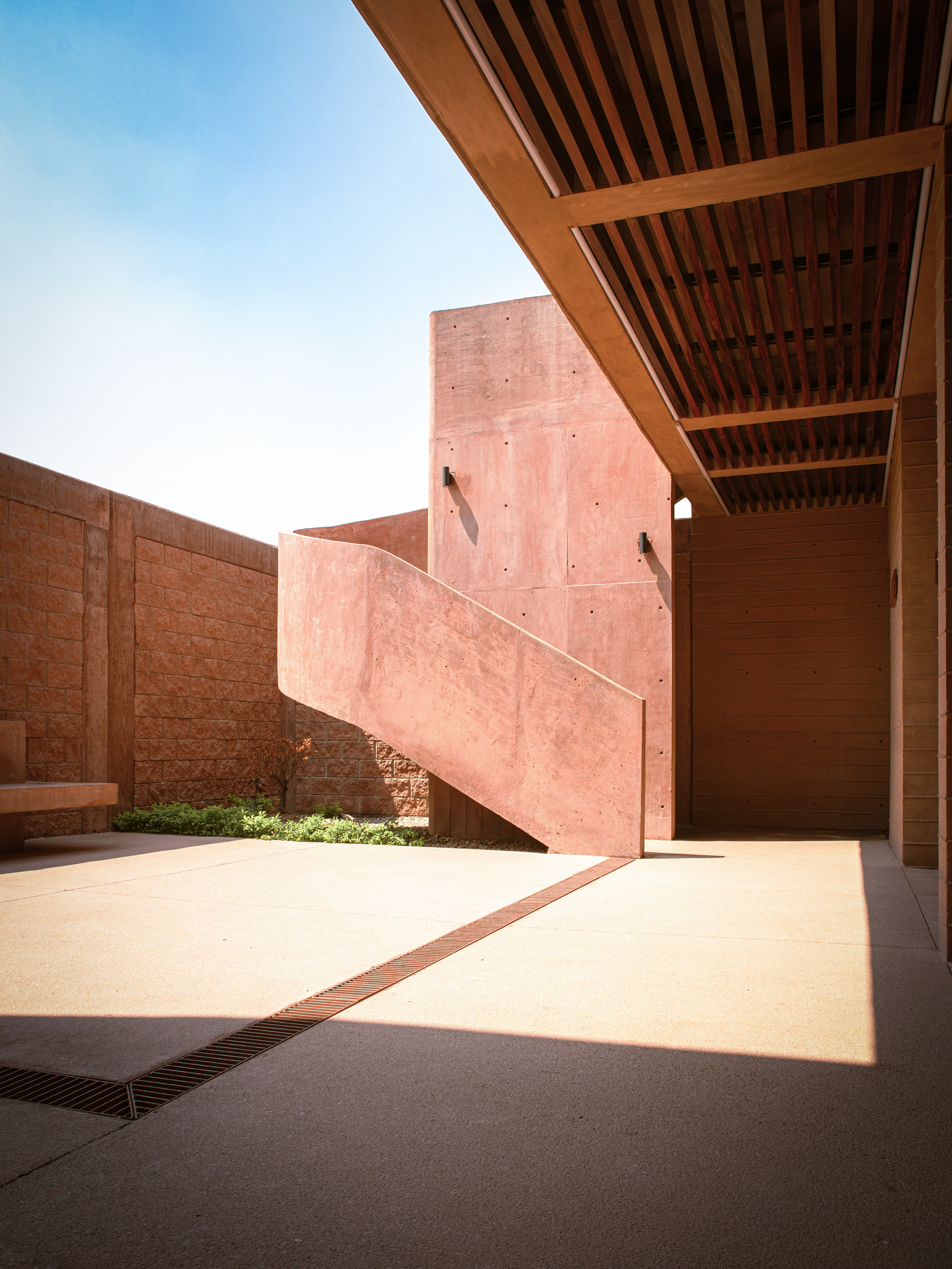 Centro DIF Comitancillo by AIDIA STUDIO - Architizer