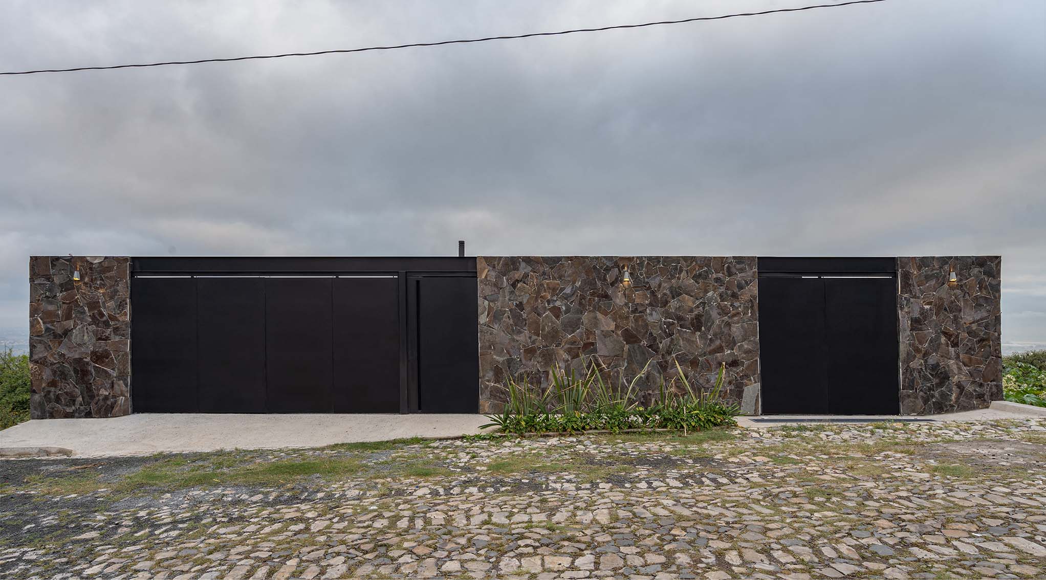 Blending Dots Arquitectos + Rogelio Castillo - Architizer
