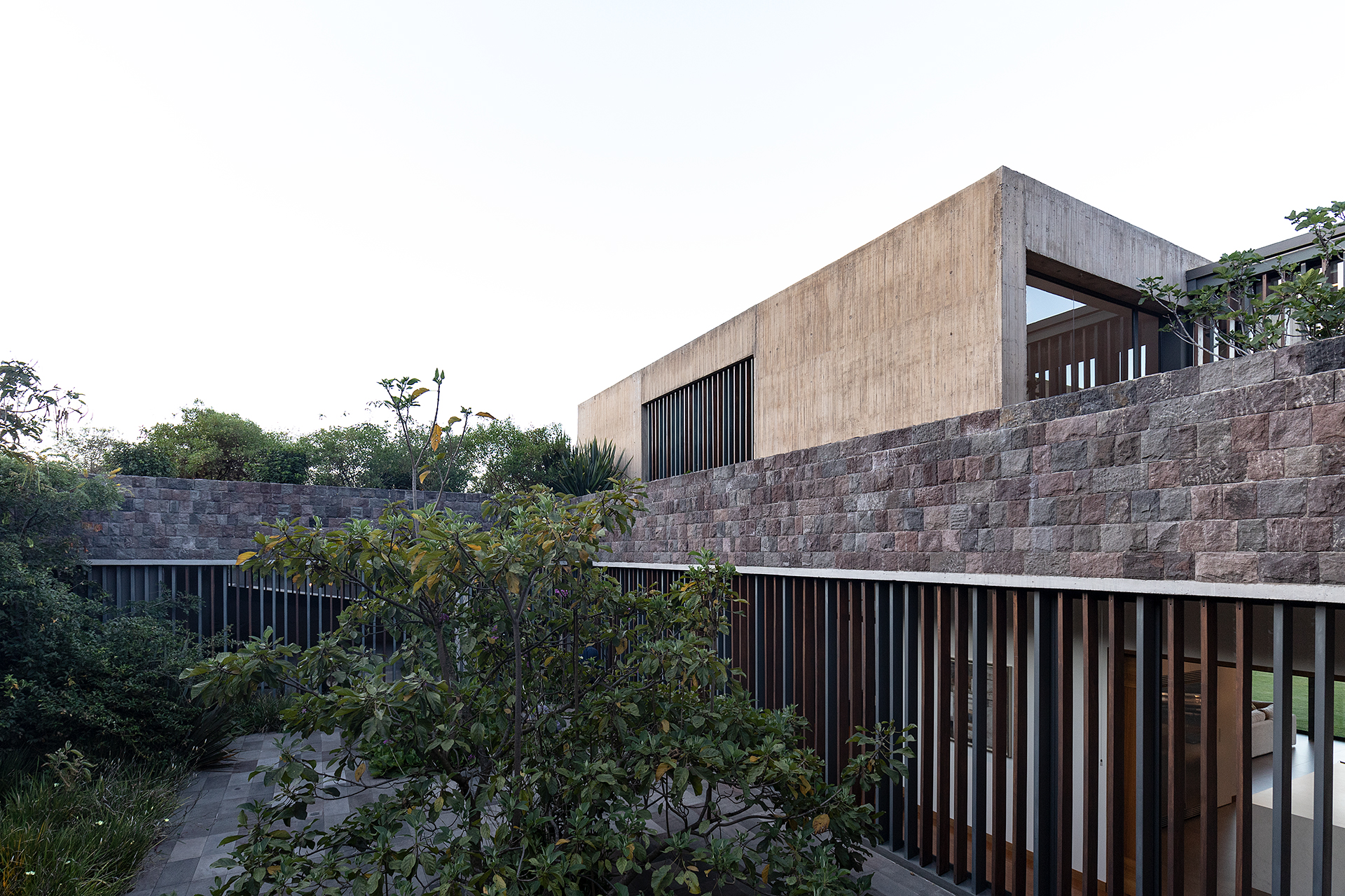 CASA NE by Diez+Muller - Architizer