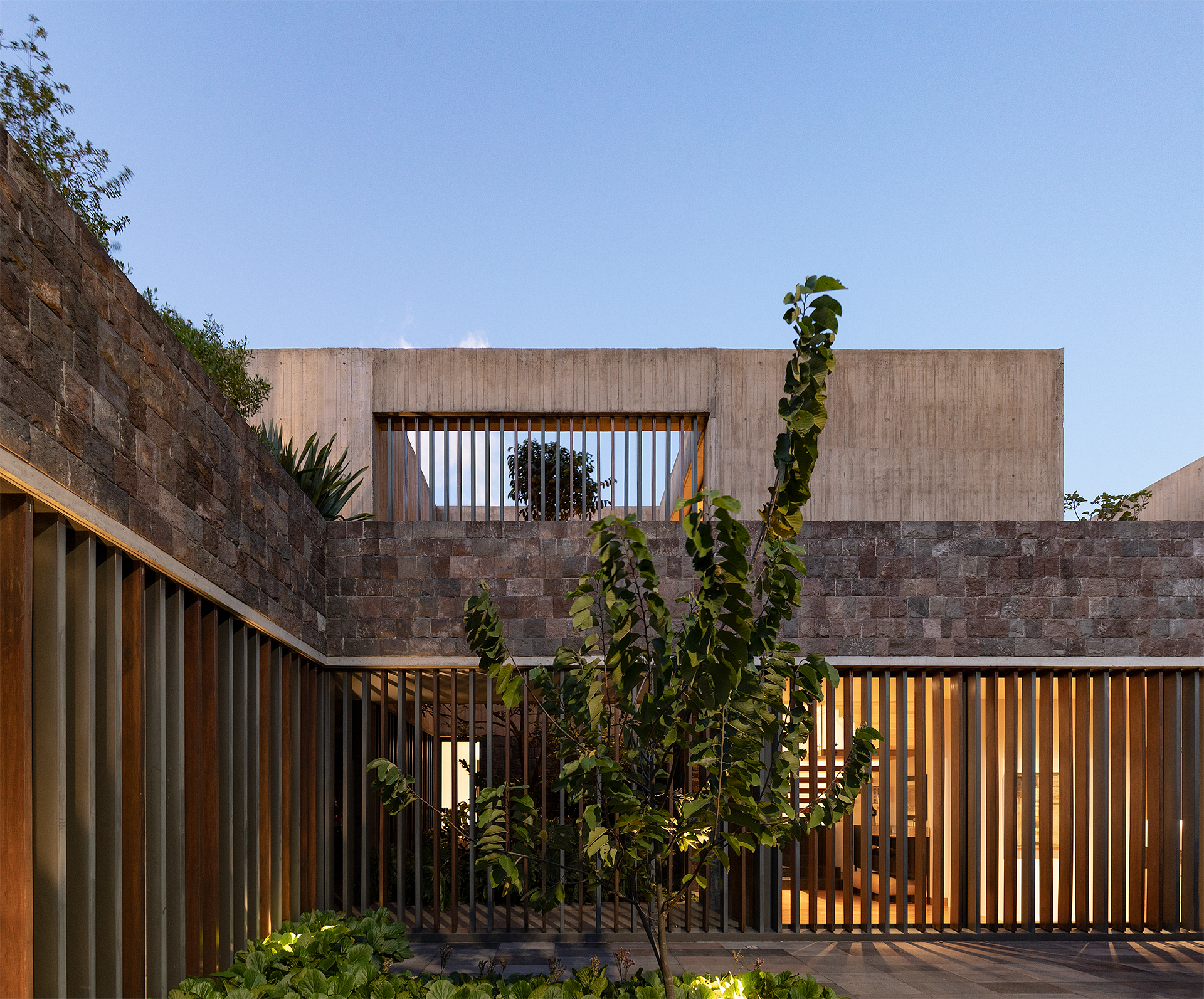 CASA NE by Diez+Muller - Architizer