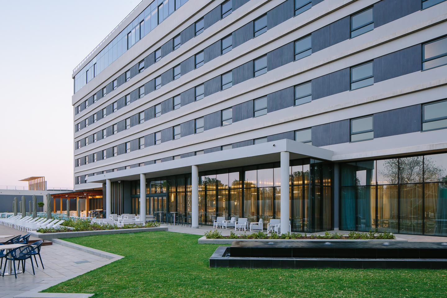 Radisson Destiny Hotel & Conference Centre, OR Tambo by Bentel ...