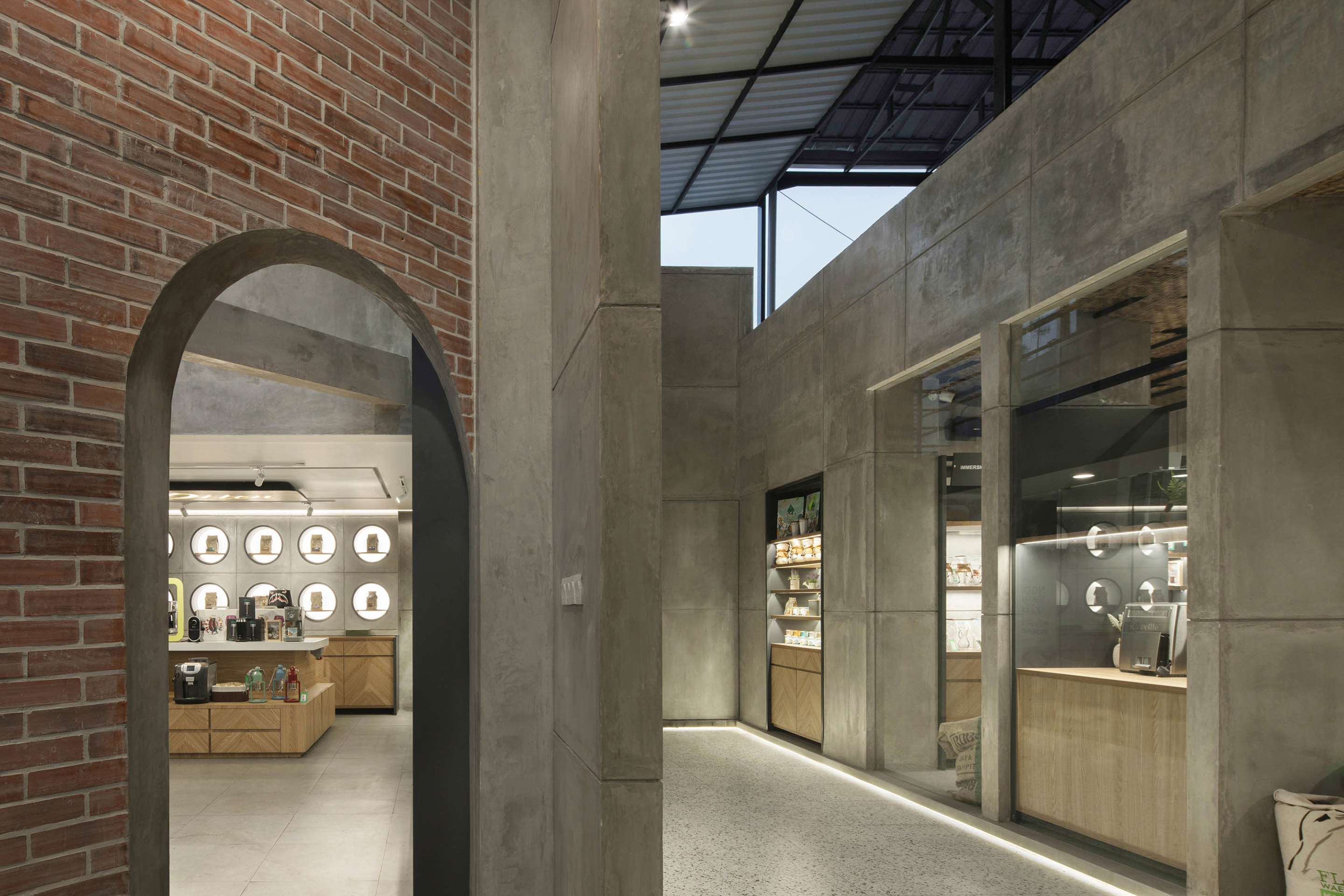 Otten Coffee Experience by Realrich Architecture Workshop - RAW ...