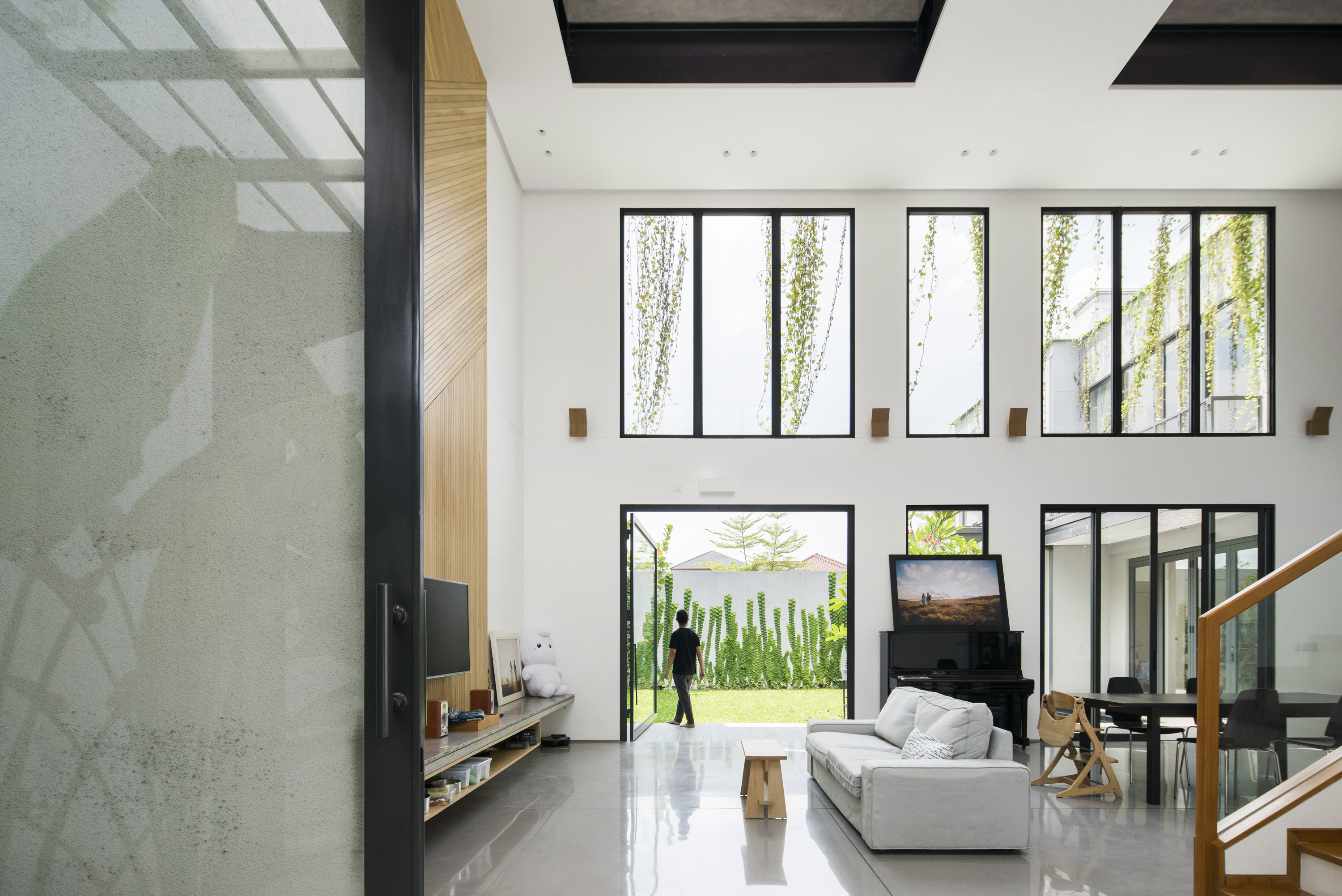 Stupa House by Realrich Architecture Workshop - RAW Architecture ...