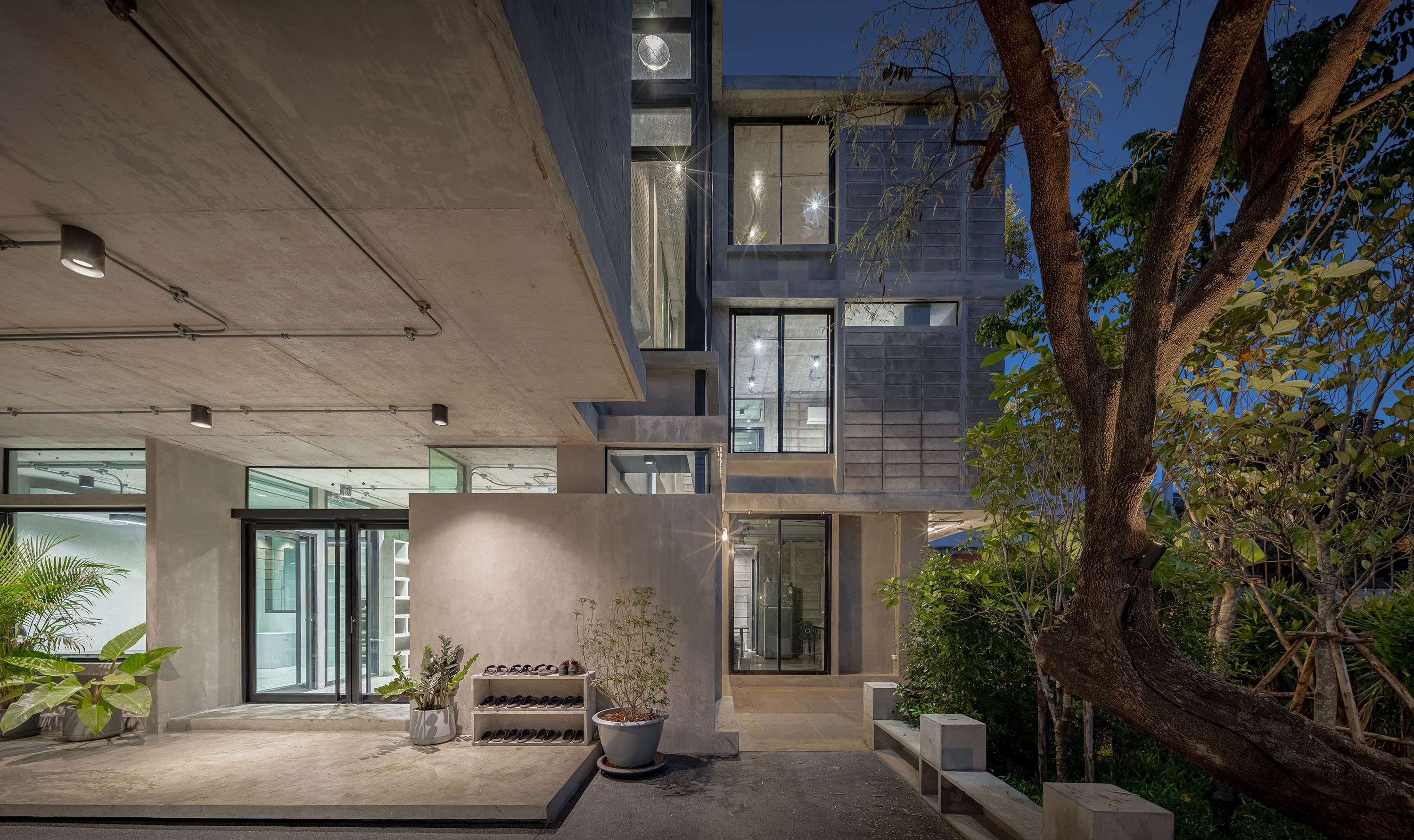 Concrete Collage Office by COLLAGE DESIGN STUDIO - Architizer