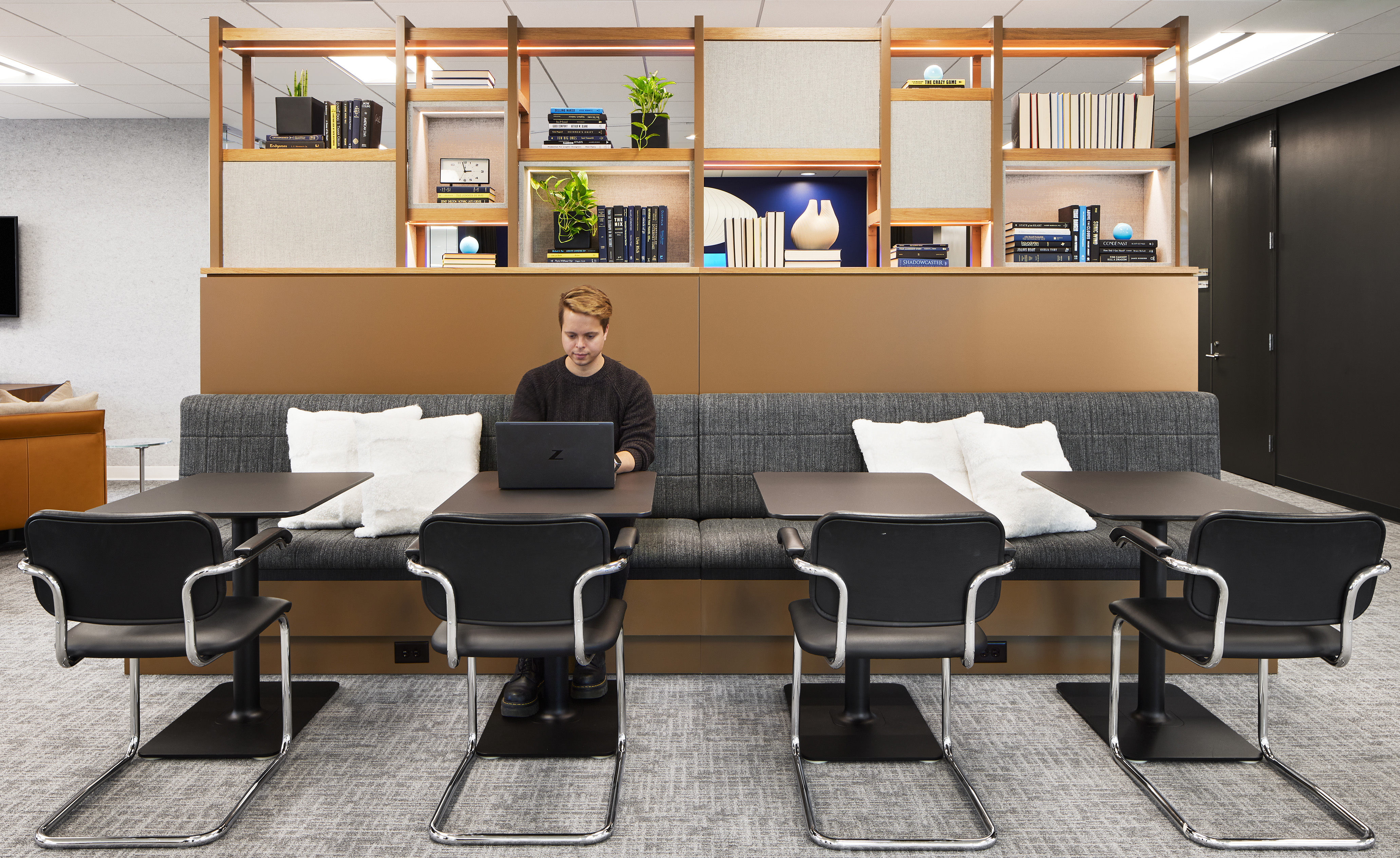 Outsell Corporate Headquarters by Studio BV - Architizer