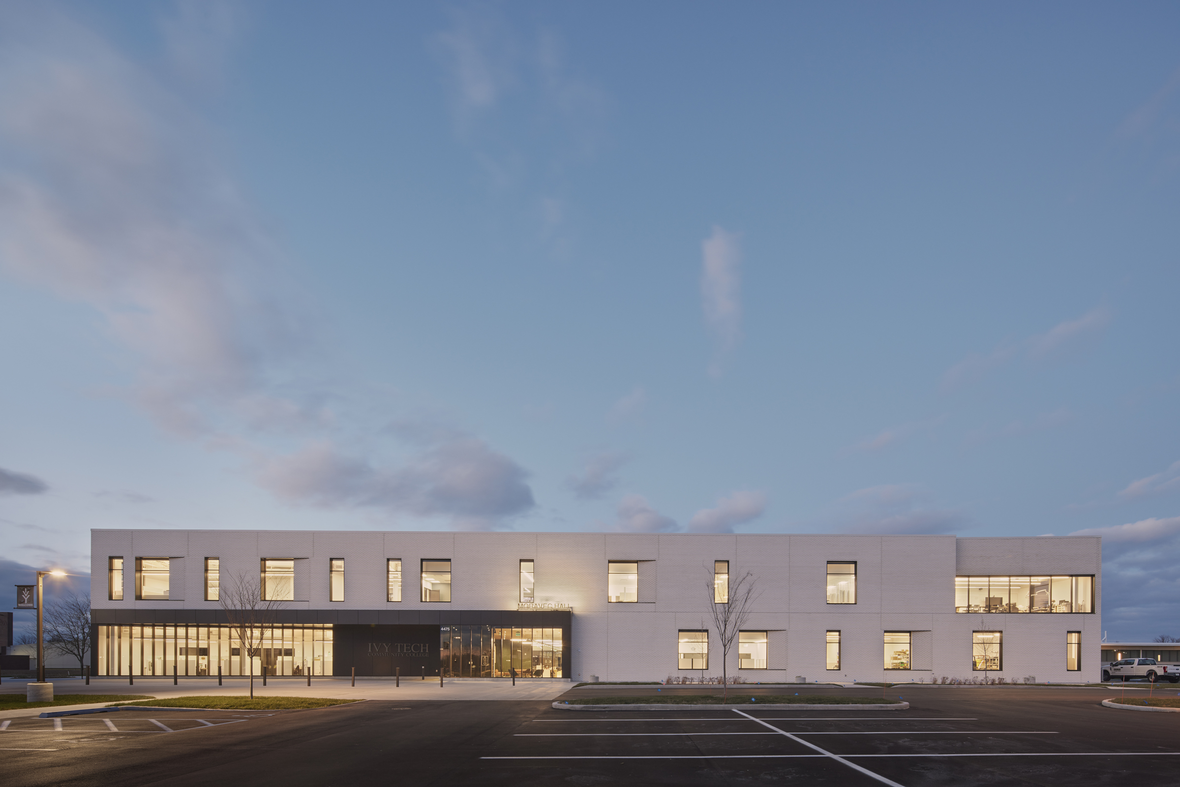Ivy Tech Moravec Hall by IwamotoScott Architecture - Architizer