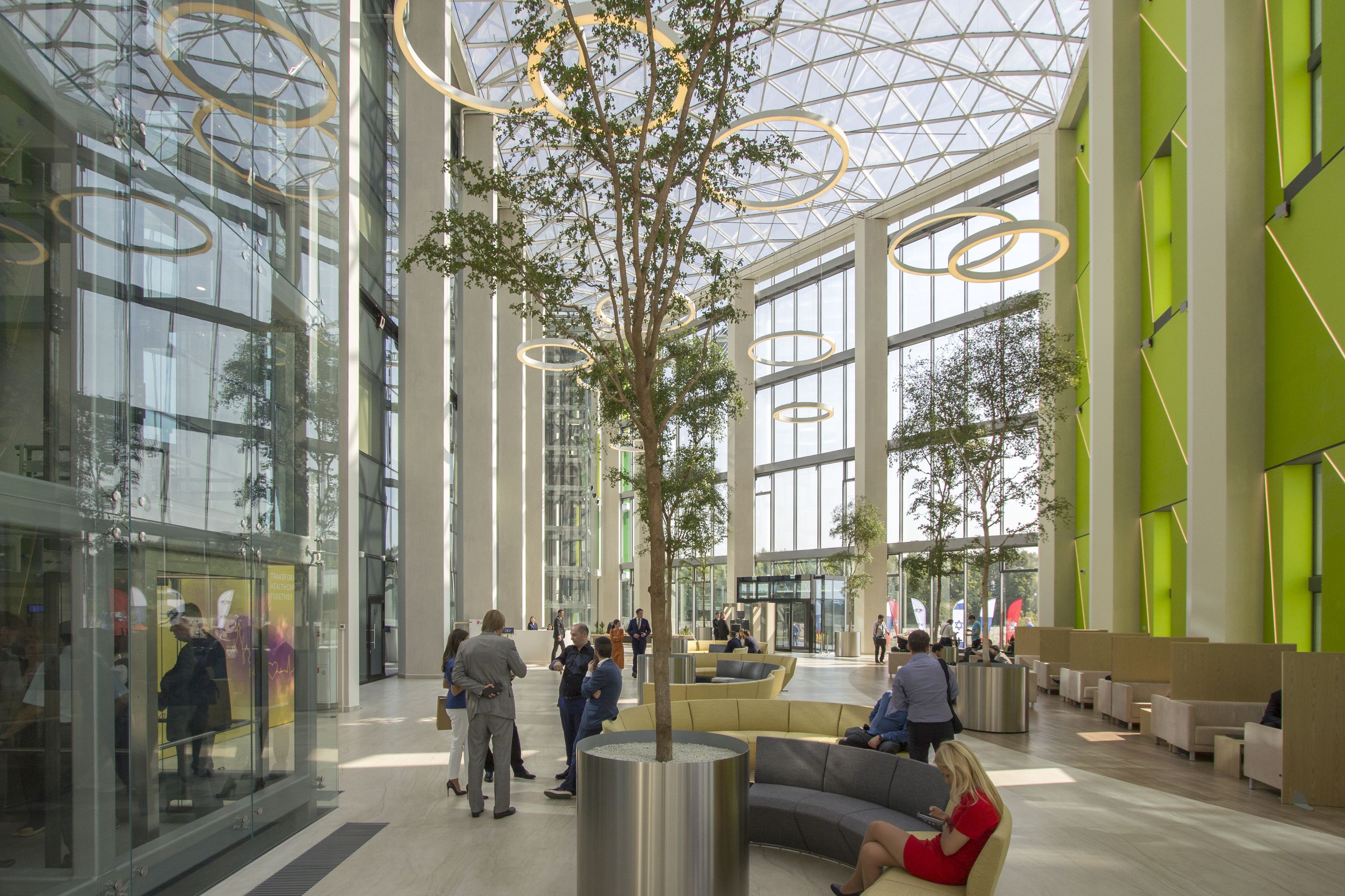 INTERNATIONAL MEDICAL CLUSTER IN SKOLKOVO, 1ST BUILDING by Asadov ...