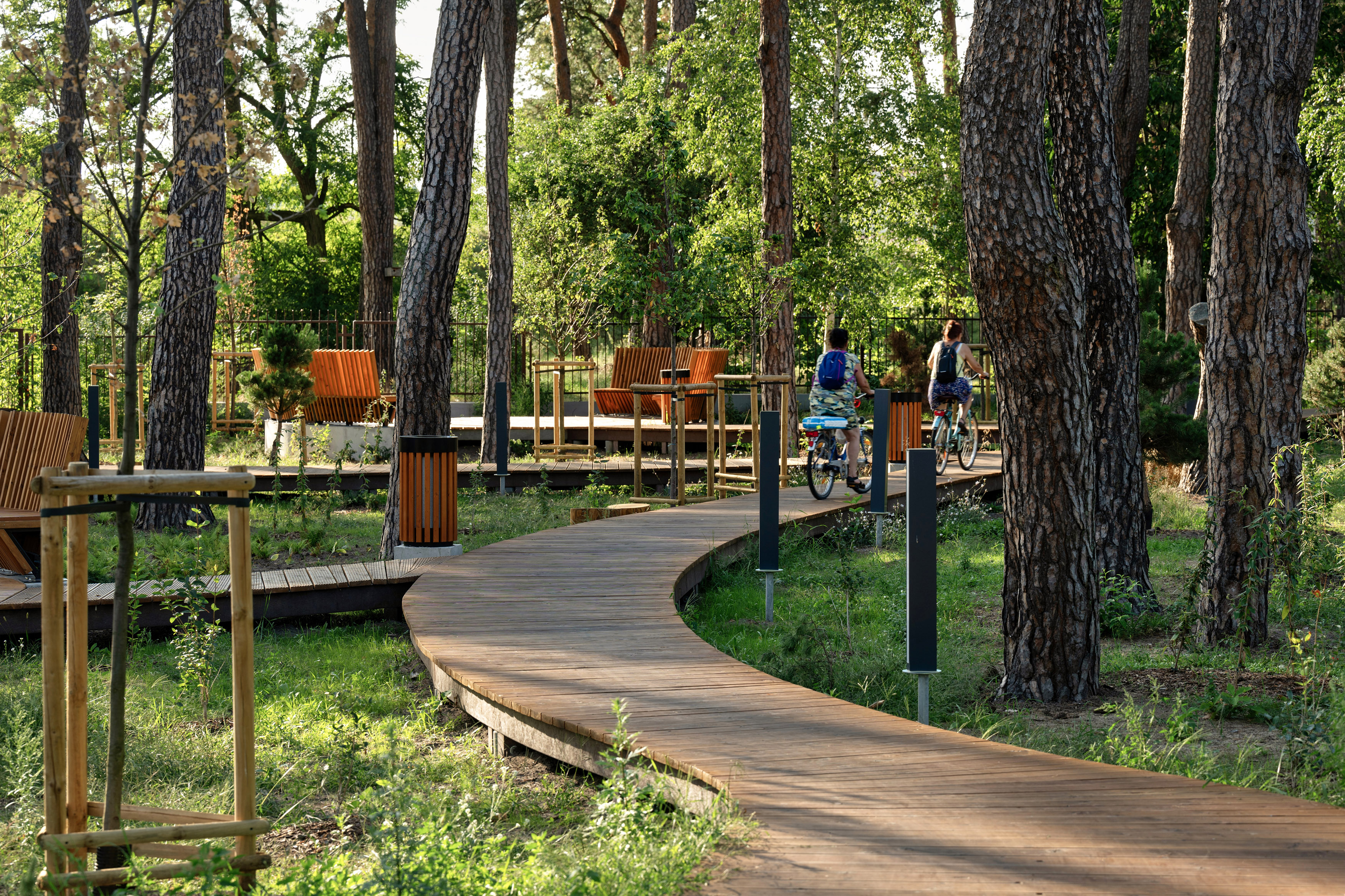 Recreation and sports park with water playgrounds by RS+ Robert Skitek ...