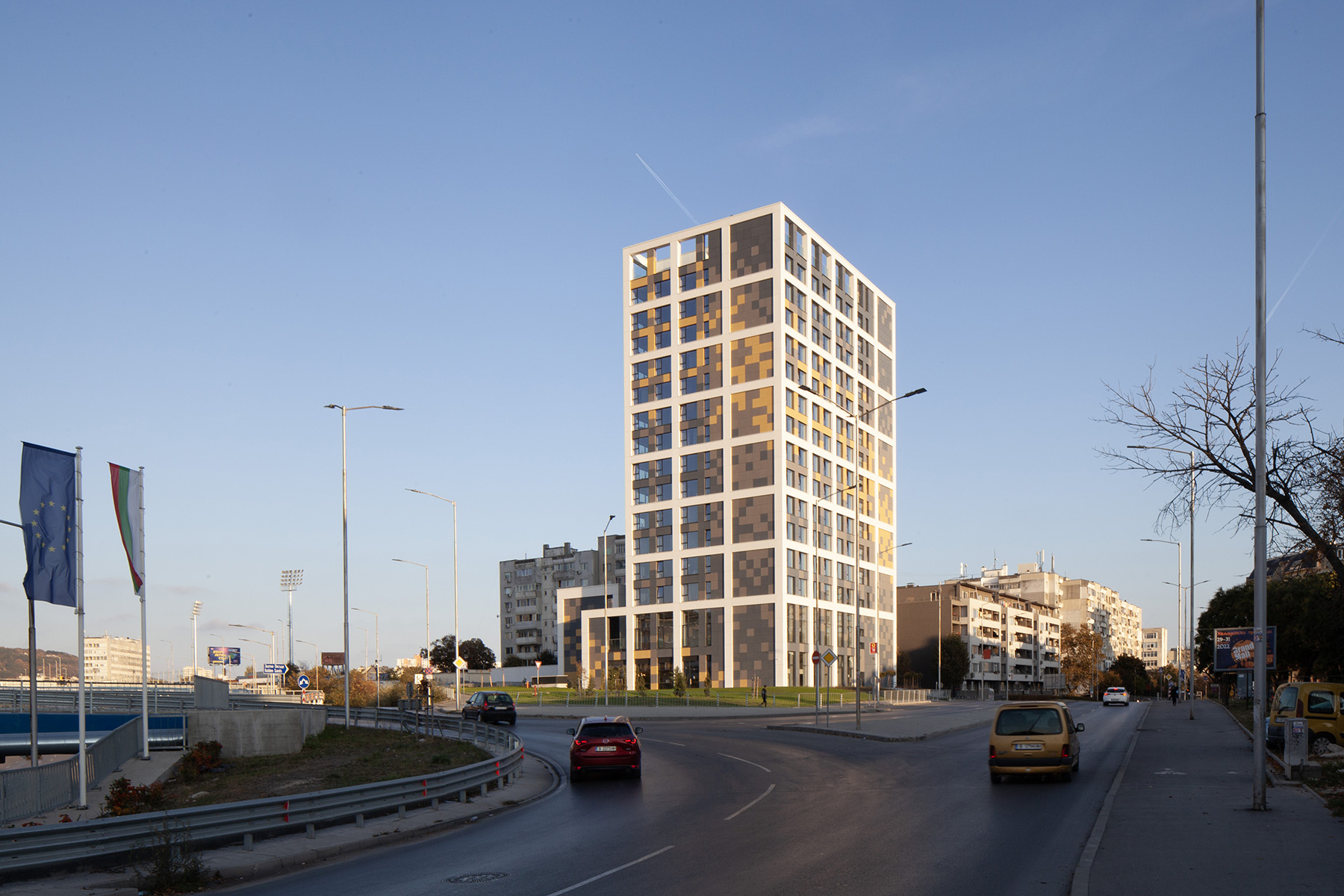 CAMPUS 90 by E-ARCH - Architizer