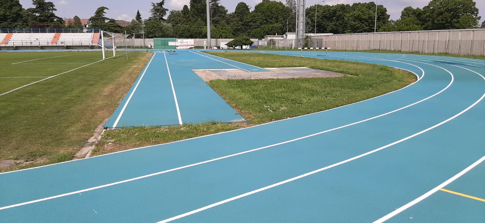 Renovation of the athletics track by VITTORIO & ASSOCIATI Studio di ...