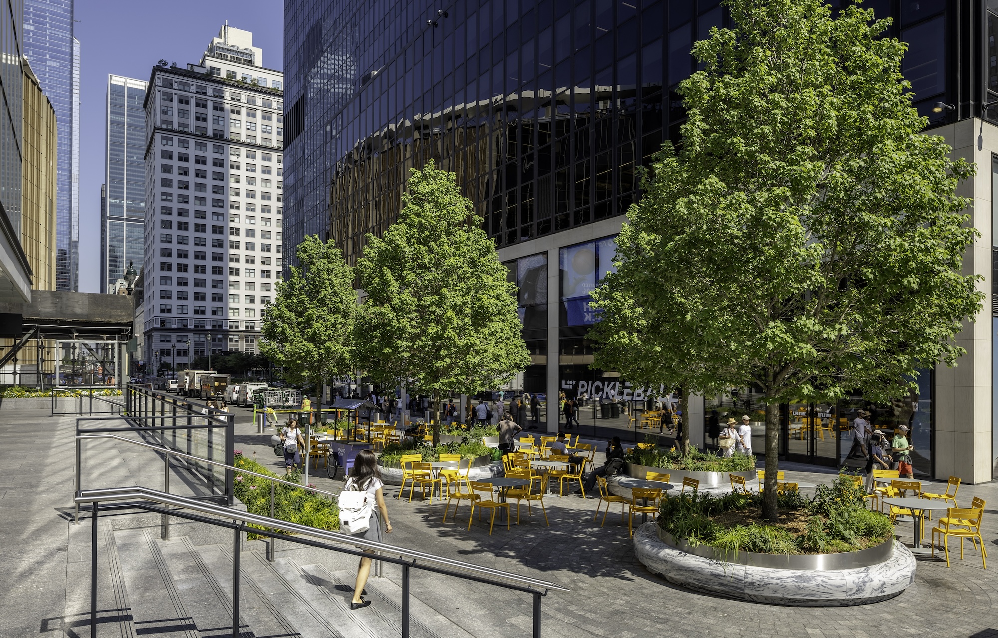 Idea 4012944: Plaza 33 by MNLA in New York, United States - Architizer