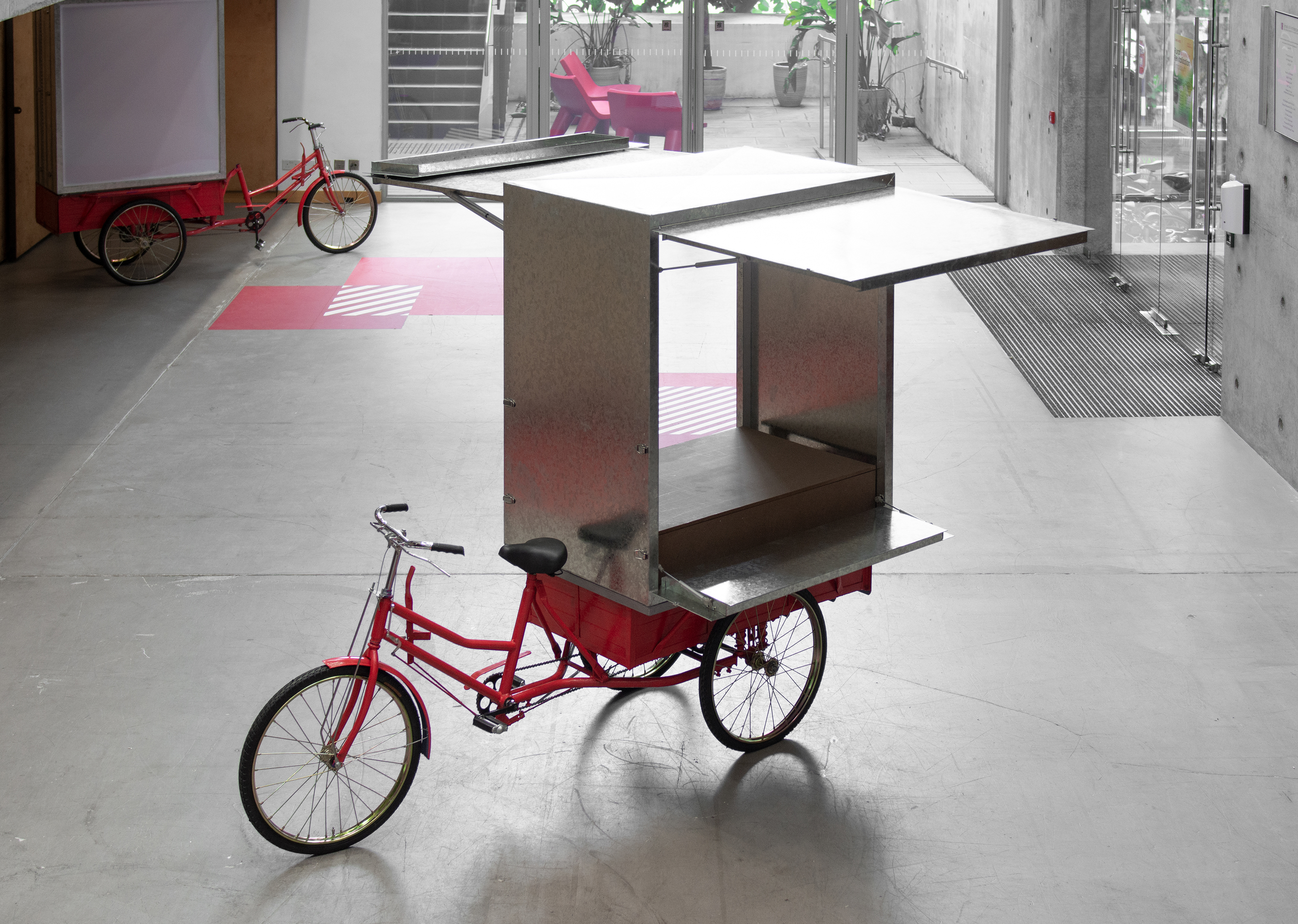 Folding Custom Bike: Coupling Galvanized Metal Craft and Utilitarian ...