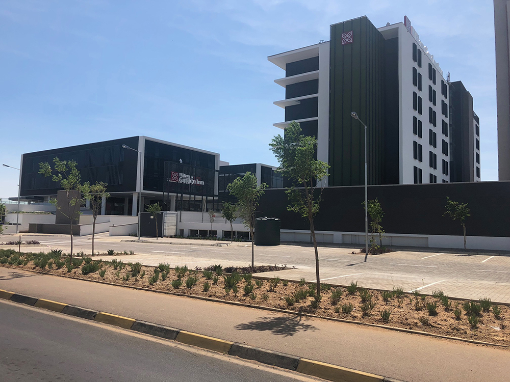 Peelo Place - Hilton Garden Inn by SVA International - Architizer