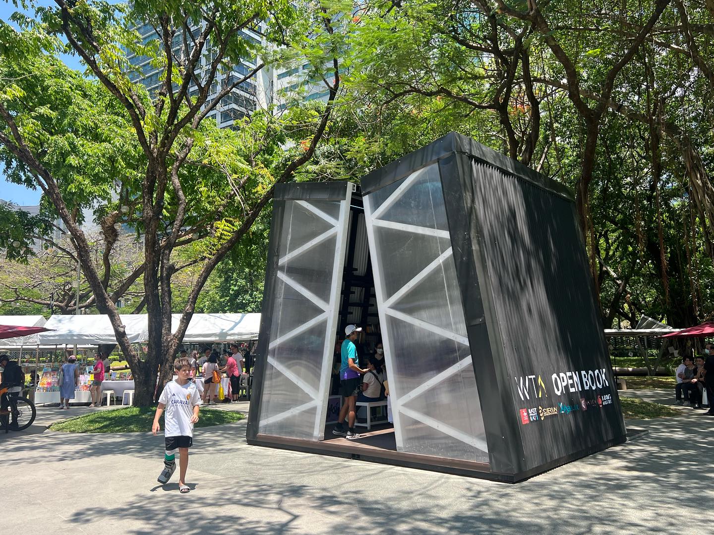 The Book Stop Project by WTA Design Studio - Architizer