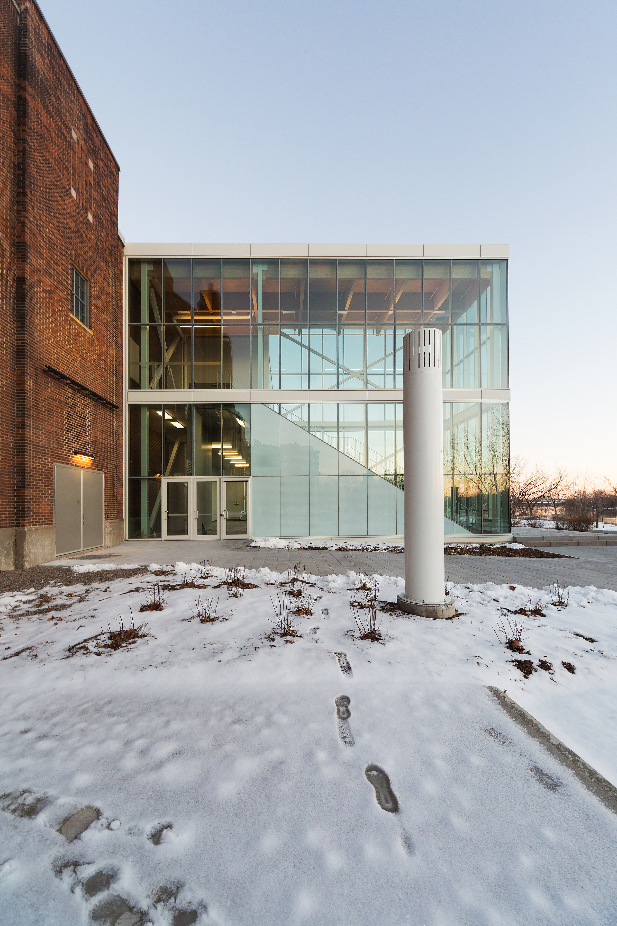 Verdun Auditorium and Denis-Savard Arena by Les Architectes FABG ...