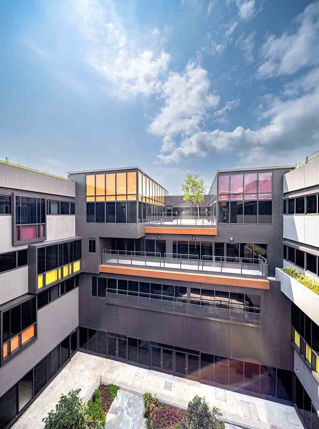 Siu Lam Integrated Rehabilitation Services Complex by Ronald Lu ...