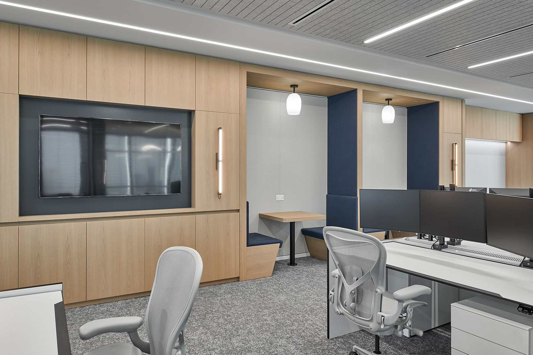 Brevan Howard Asset Management Al Sarab Tower 2 Offices by SAY Studio ...