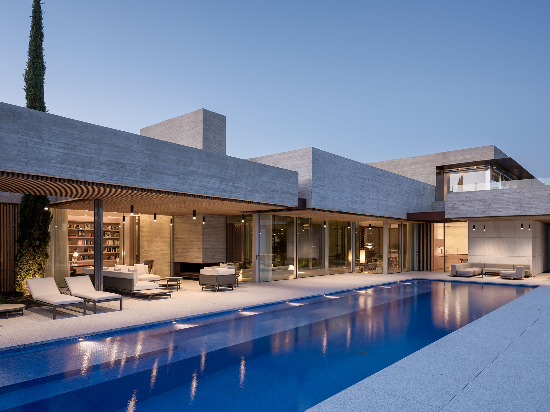 Idea 4031758: A Single-Family Home in La Moraleja by Bueso-Inchausti ...