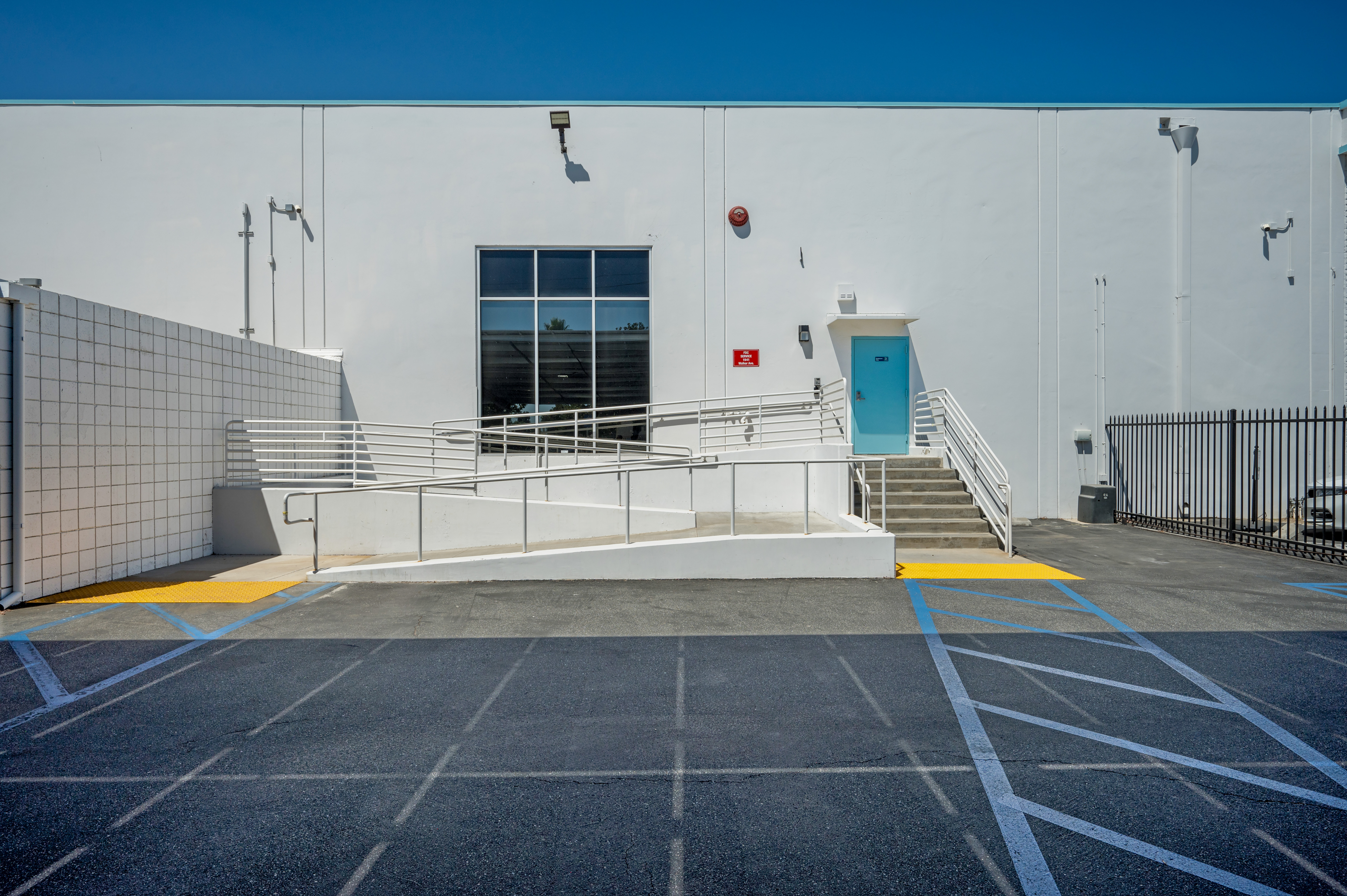 STAAR Surgical by Kluger Architects Inc. - Architizer