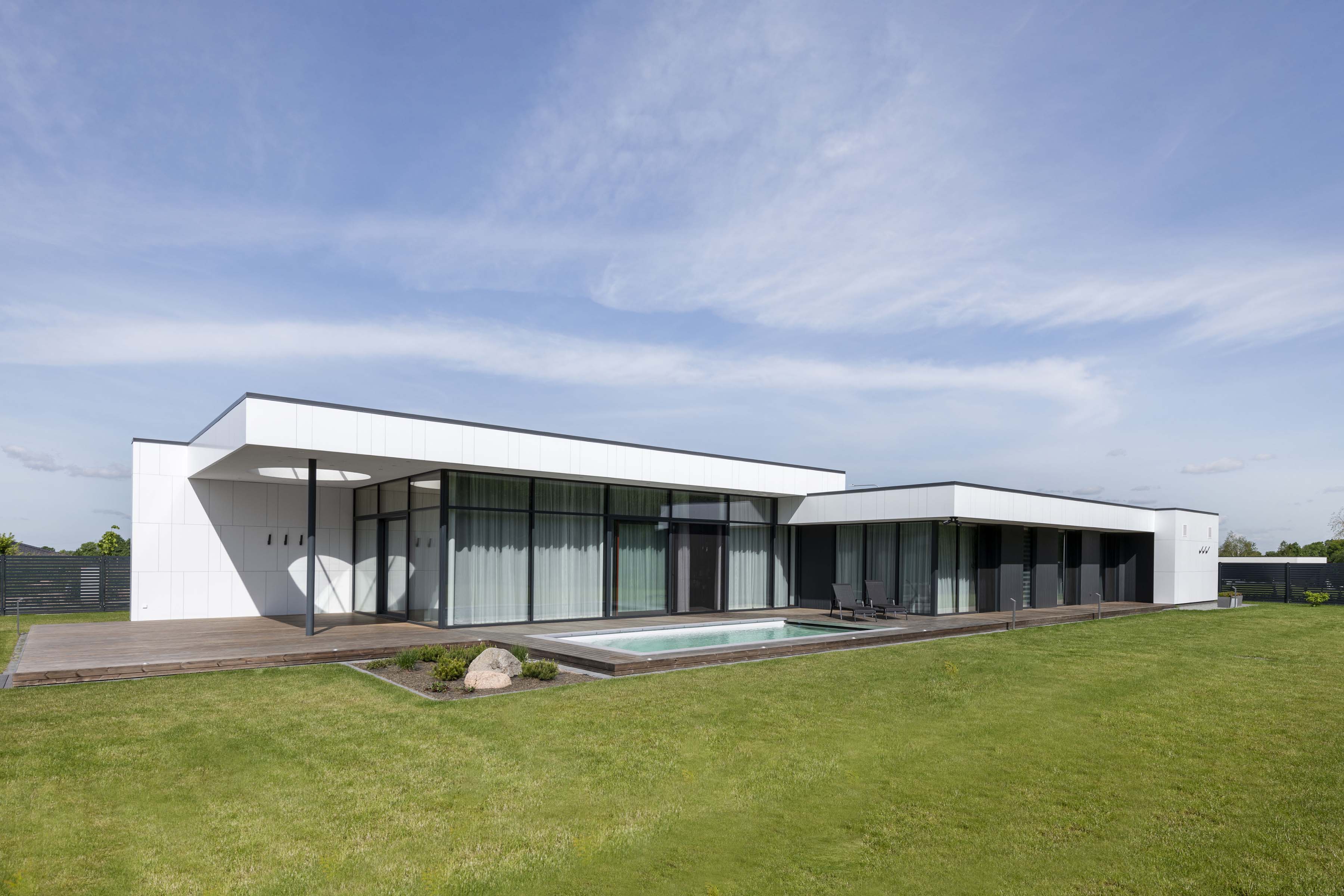 LA house by Architecture laboratory ArchLAB - Architizer