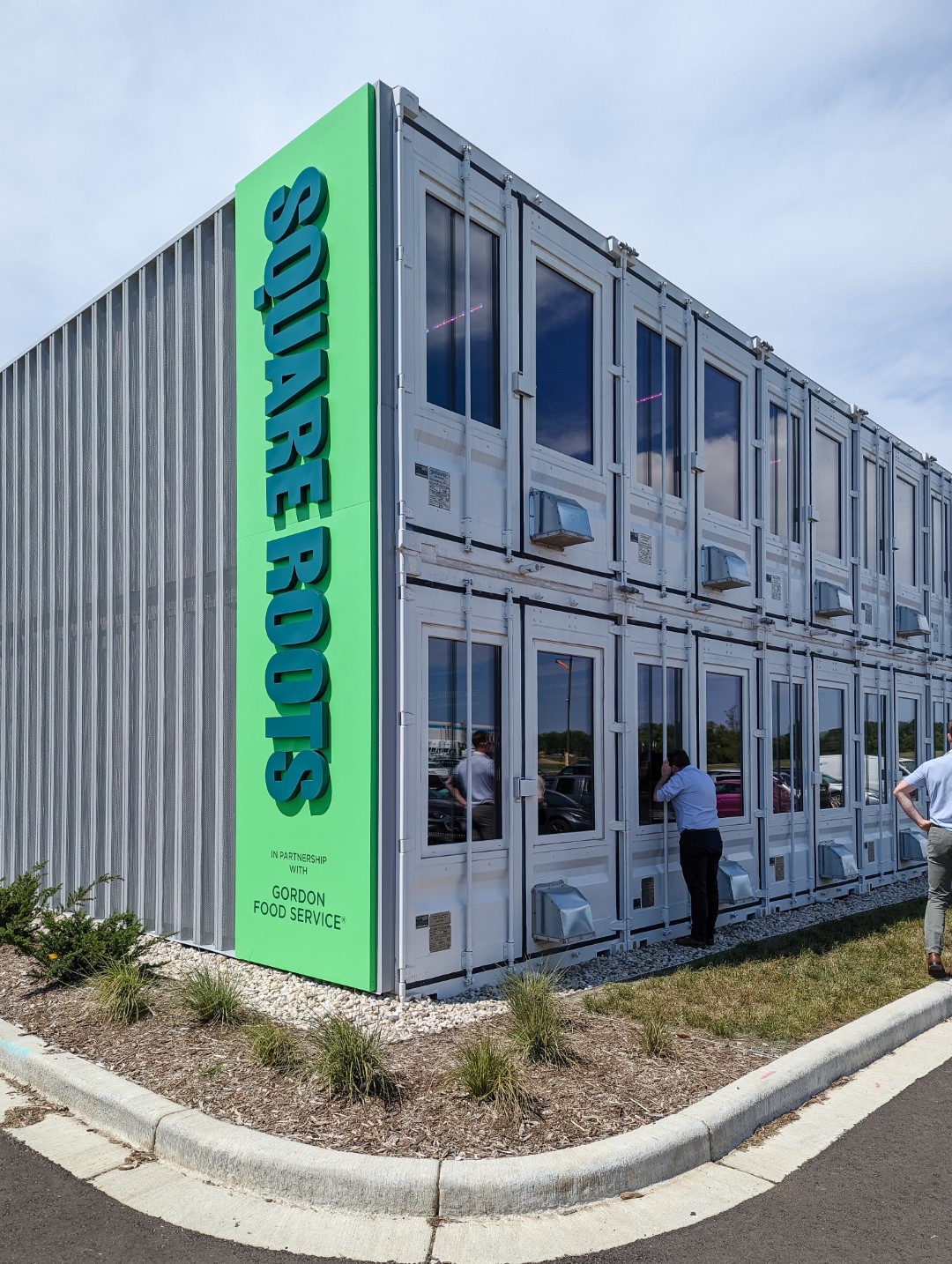 Square Roots v3 by Via Chicago Architects + Diseñadores - Architizer