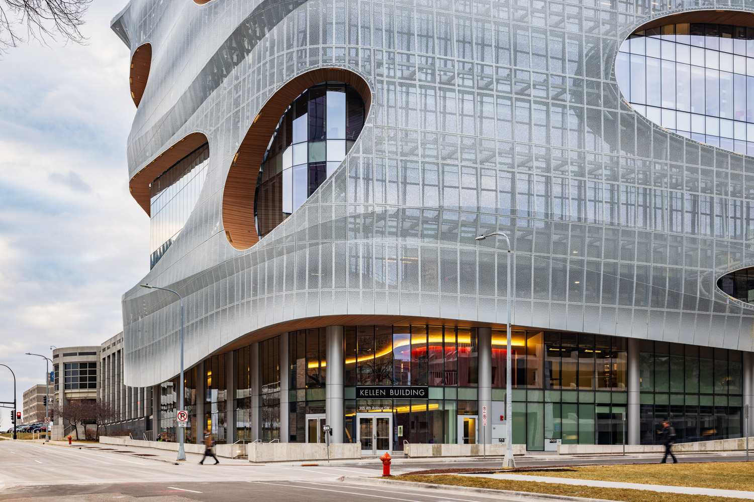Mayo Clinic Anna-Maria and Stephen Kellen Building by HDR - Architizer