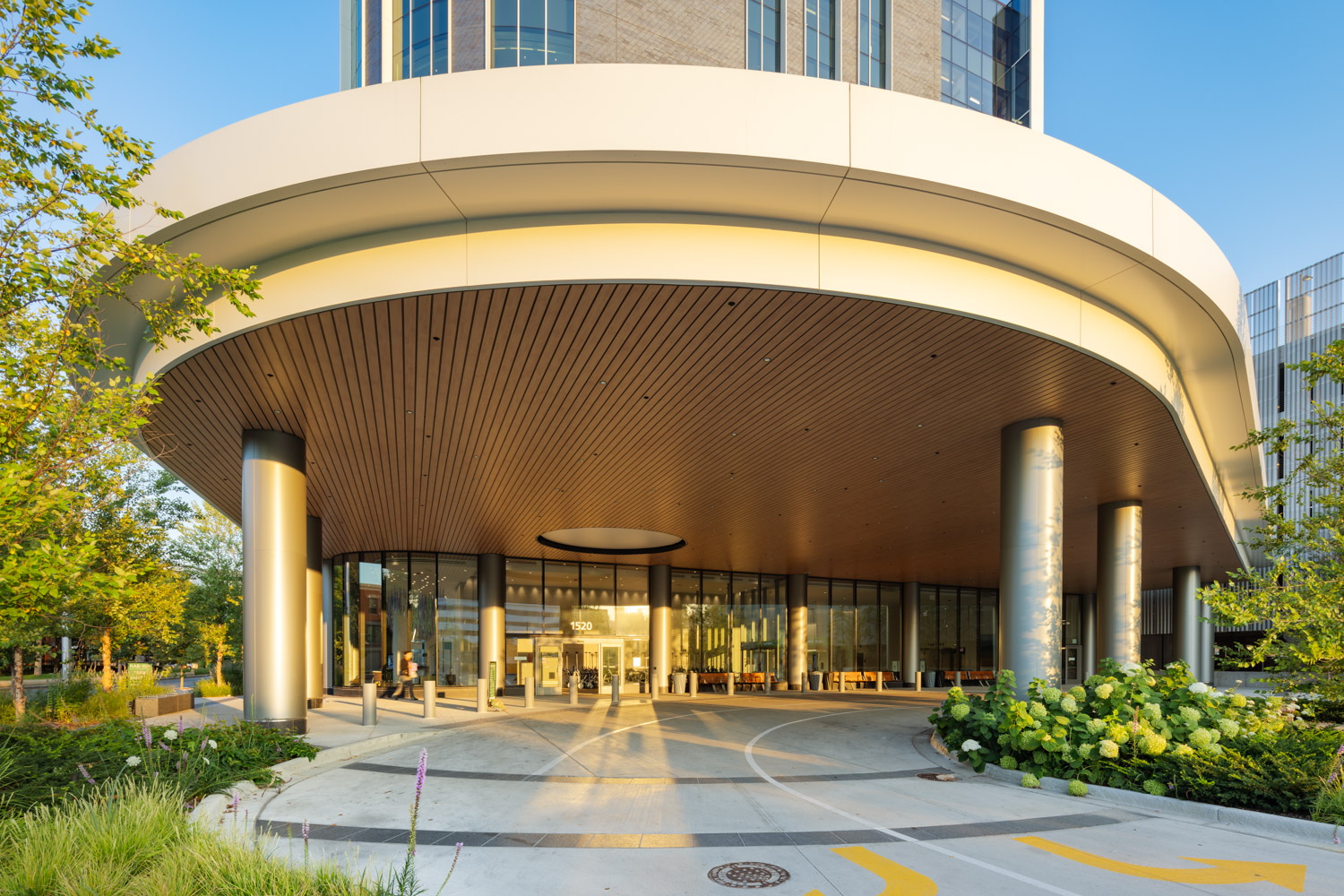 Rush University Medical Center Joan & Paul Rubschlager Building by HDR ...