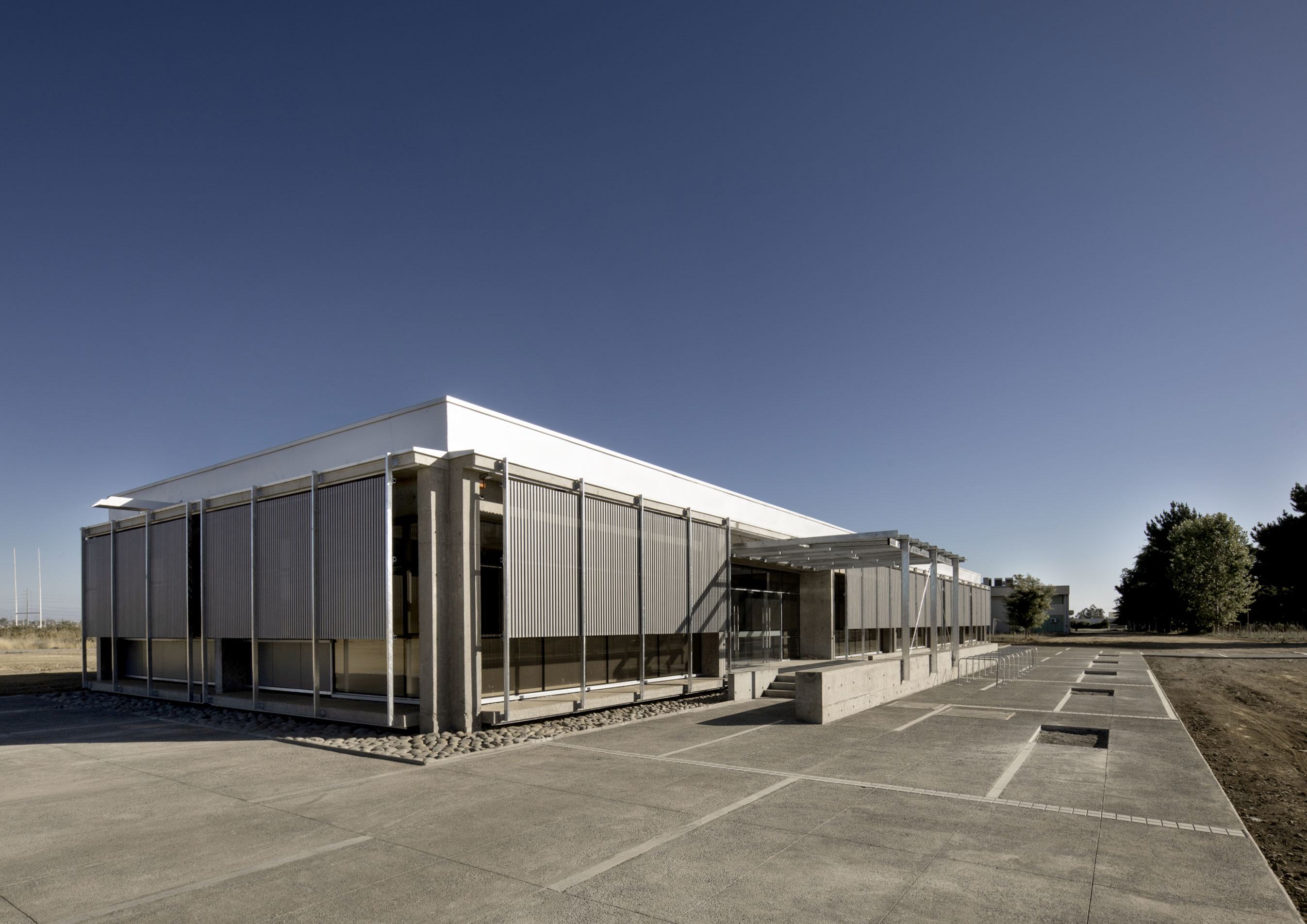 APS BUILDING by CRISTIAN BERRIOS ARCHITECTS - Architizer