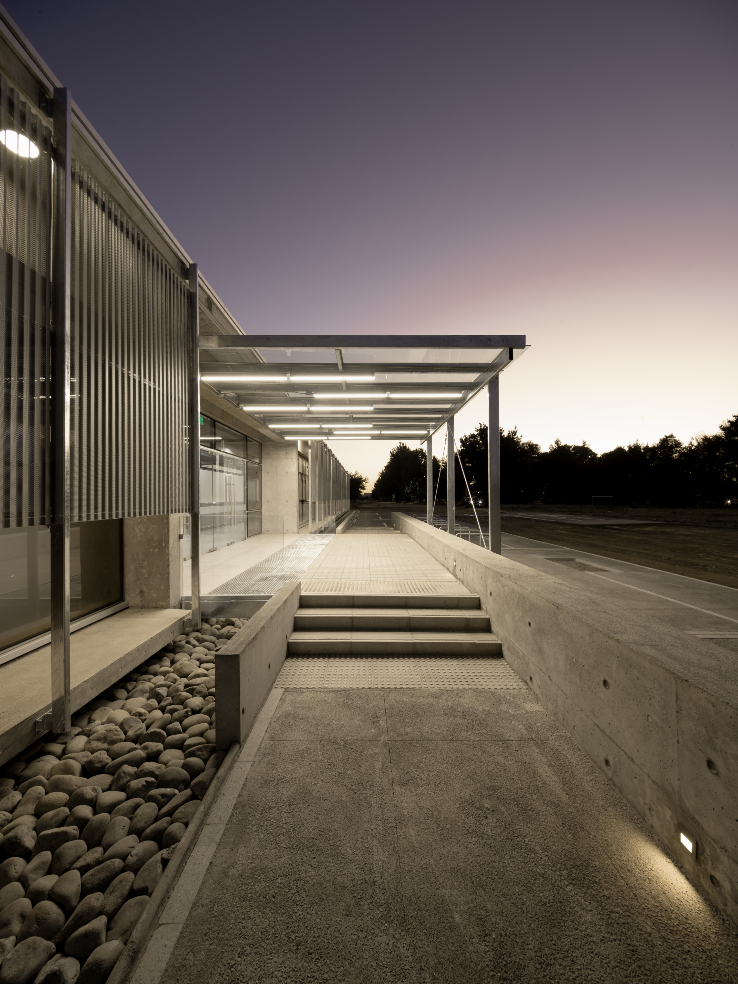 APS BUILDING by CRISTIAN BERRIOS ARCHITECTS - Architizer