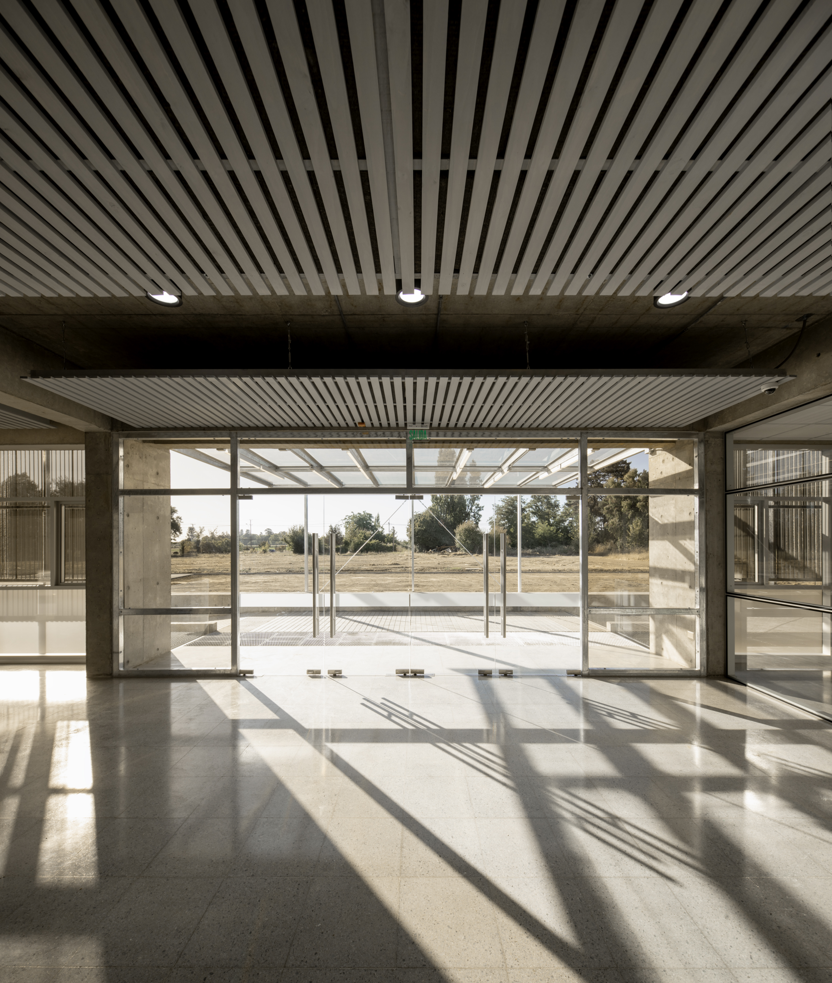 APS BUILDING by CRISTIAN BERRIOS ARCHITECTS - Architizer