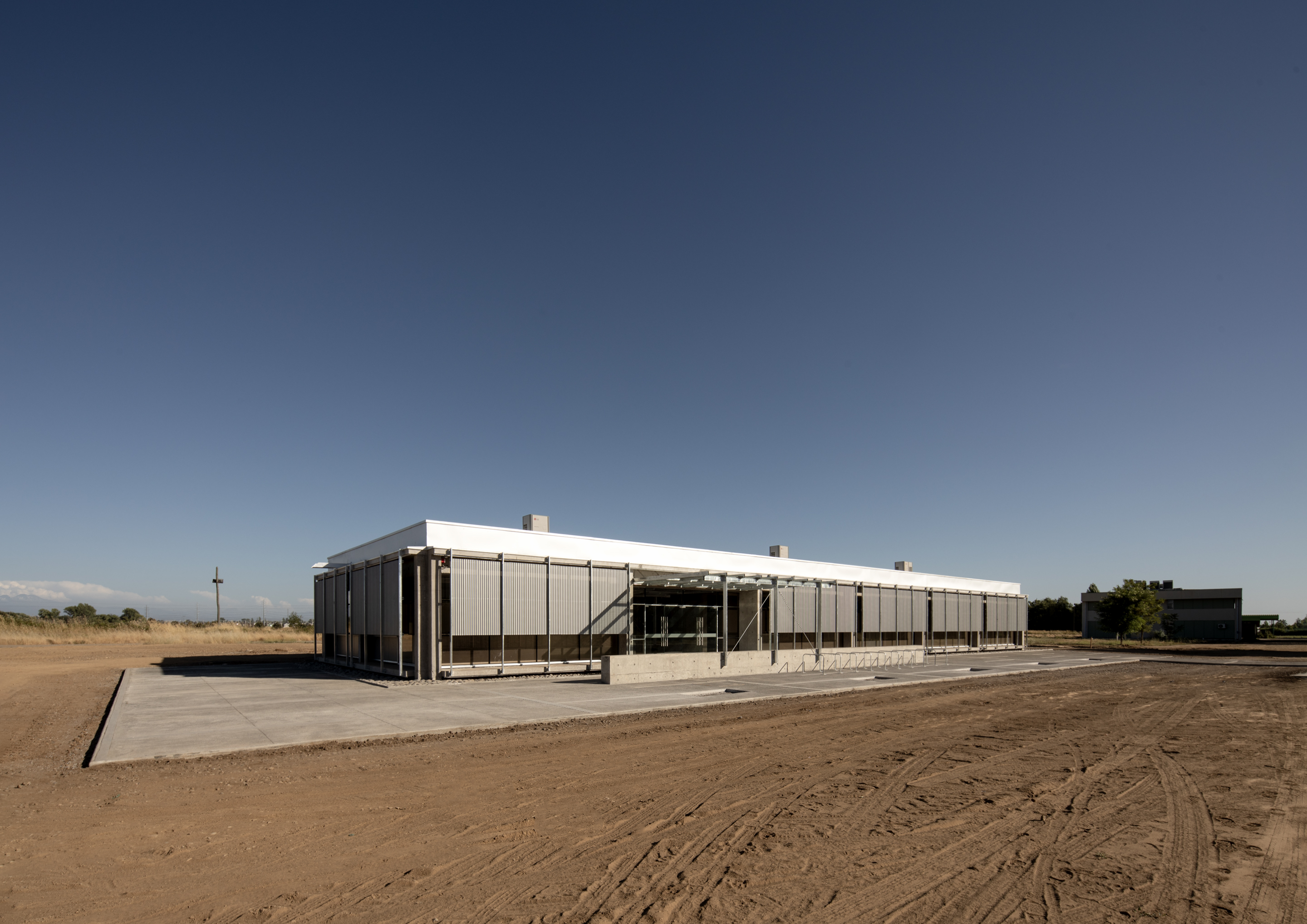 APS BUILDING by CRISTIAN BERRIOS ARCHITECTS - Architizer