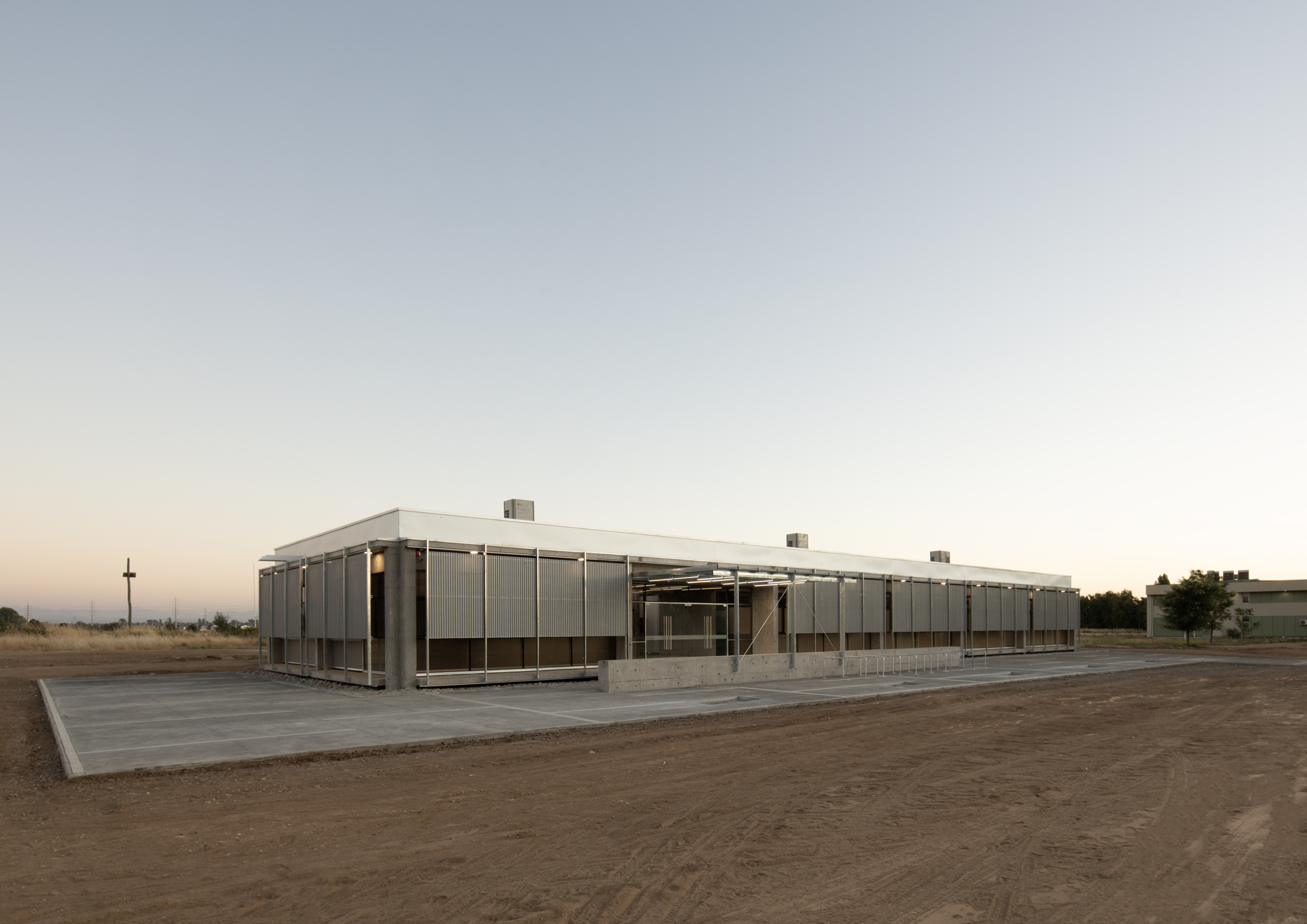 APS BUILDING by CRISTIAN BERRIOS ARCHITECTS - Architizer