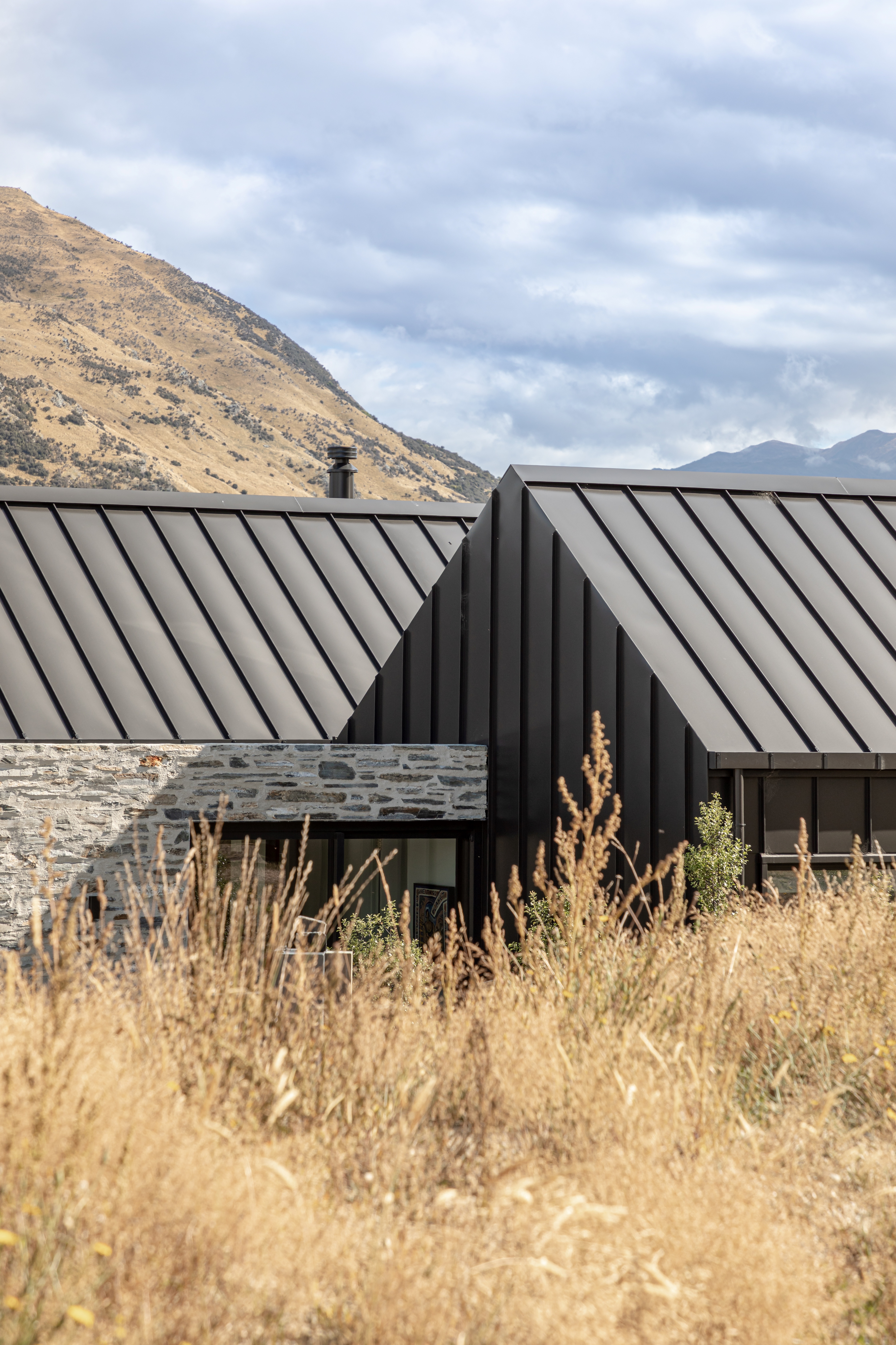 Queenstown Gallery Home by Ben Hudson Architects - Architizer