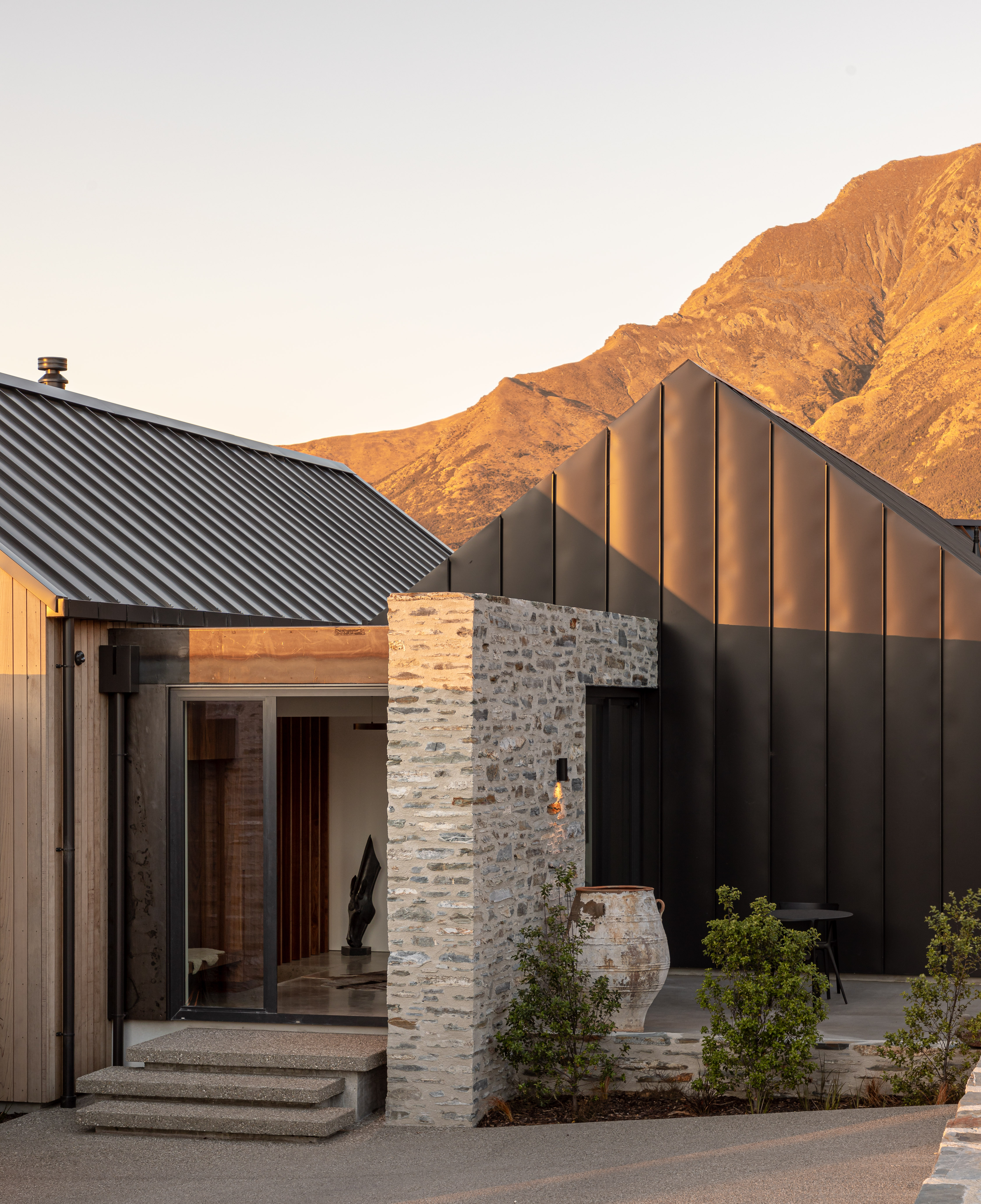 Queenstown Gallery Home by Ben Hudson Architects - Architizer