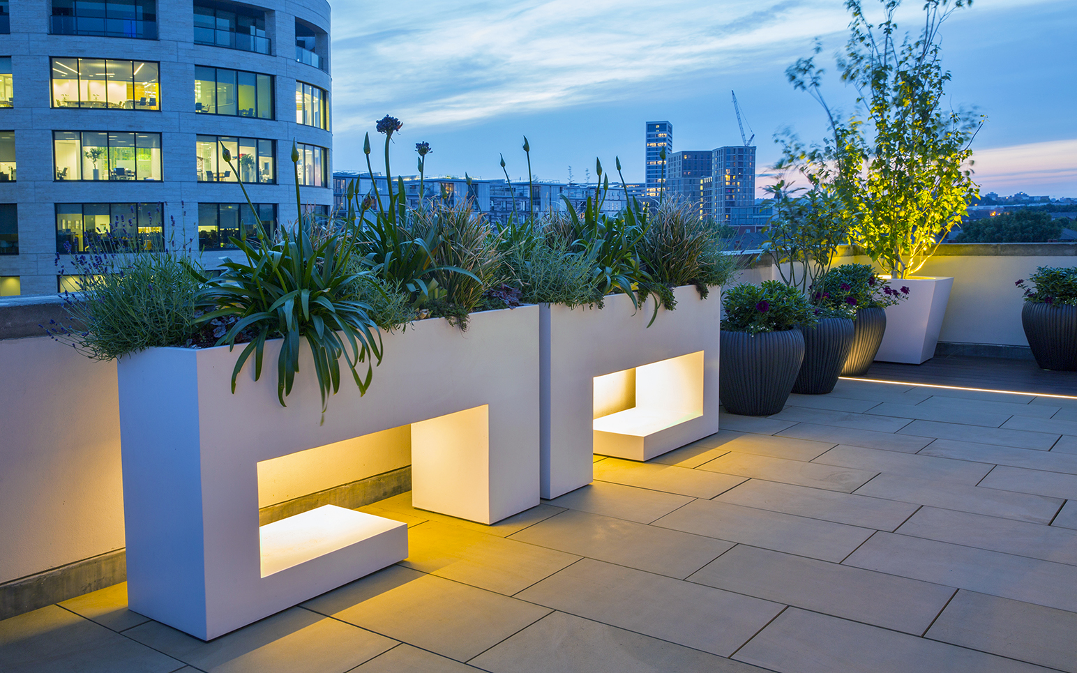King’s Cross Roof Garden: An Art Deco terrace above Regent’s canal by ...