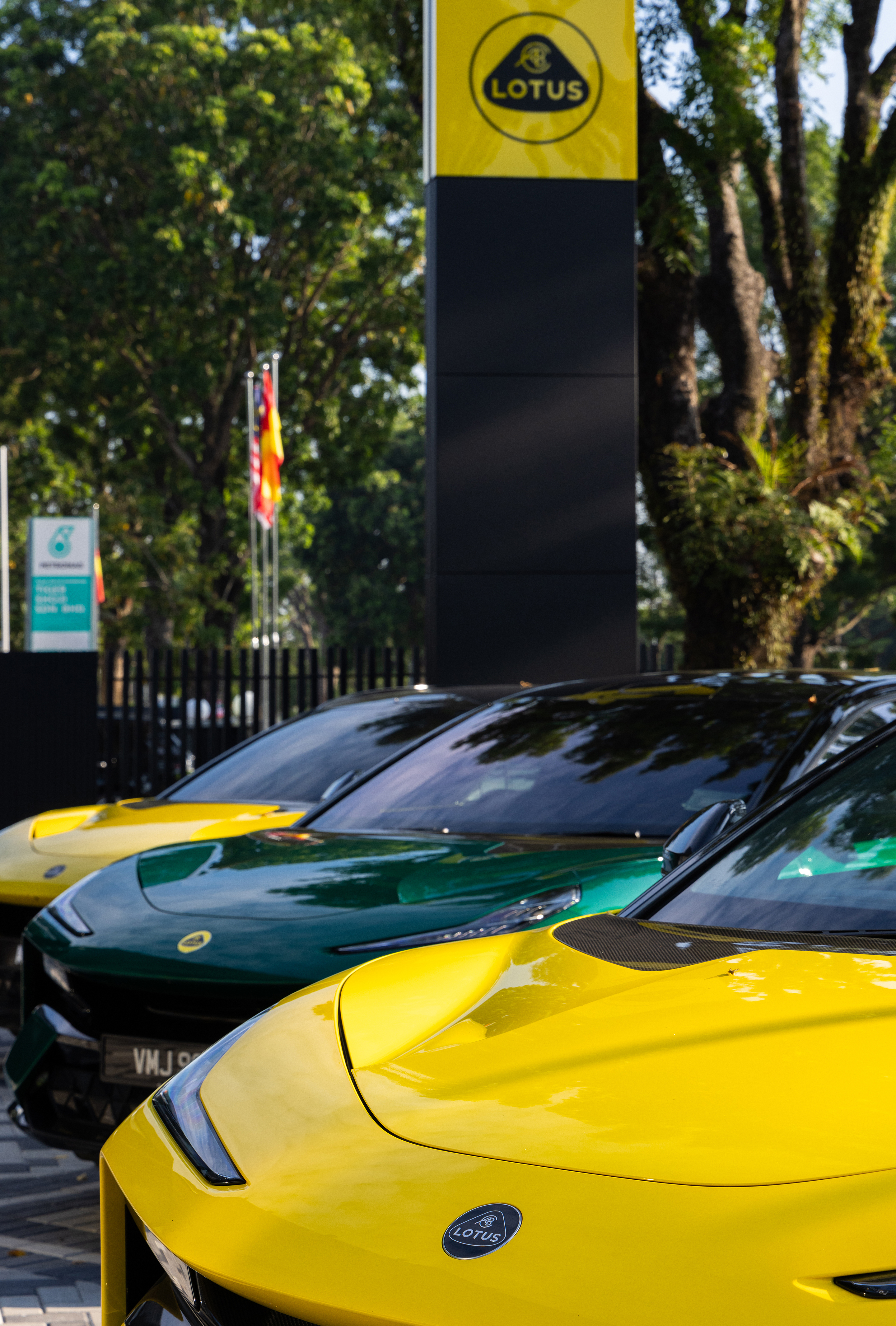 Lotus KL Store by Gibert&Tan - Architizer