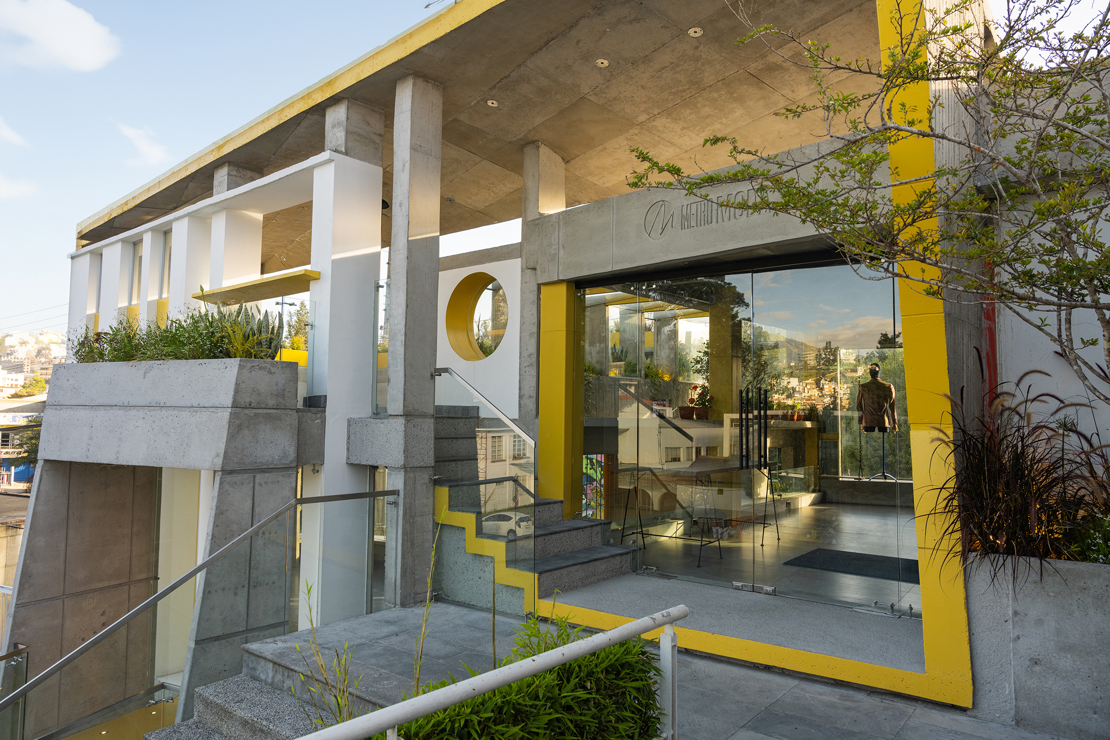 OVER by The Space Machine - Architecture Studio (LA MÁQUINA ESPACIAL ...