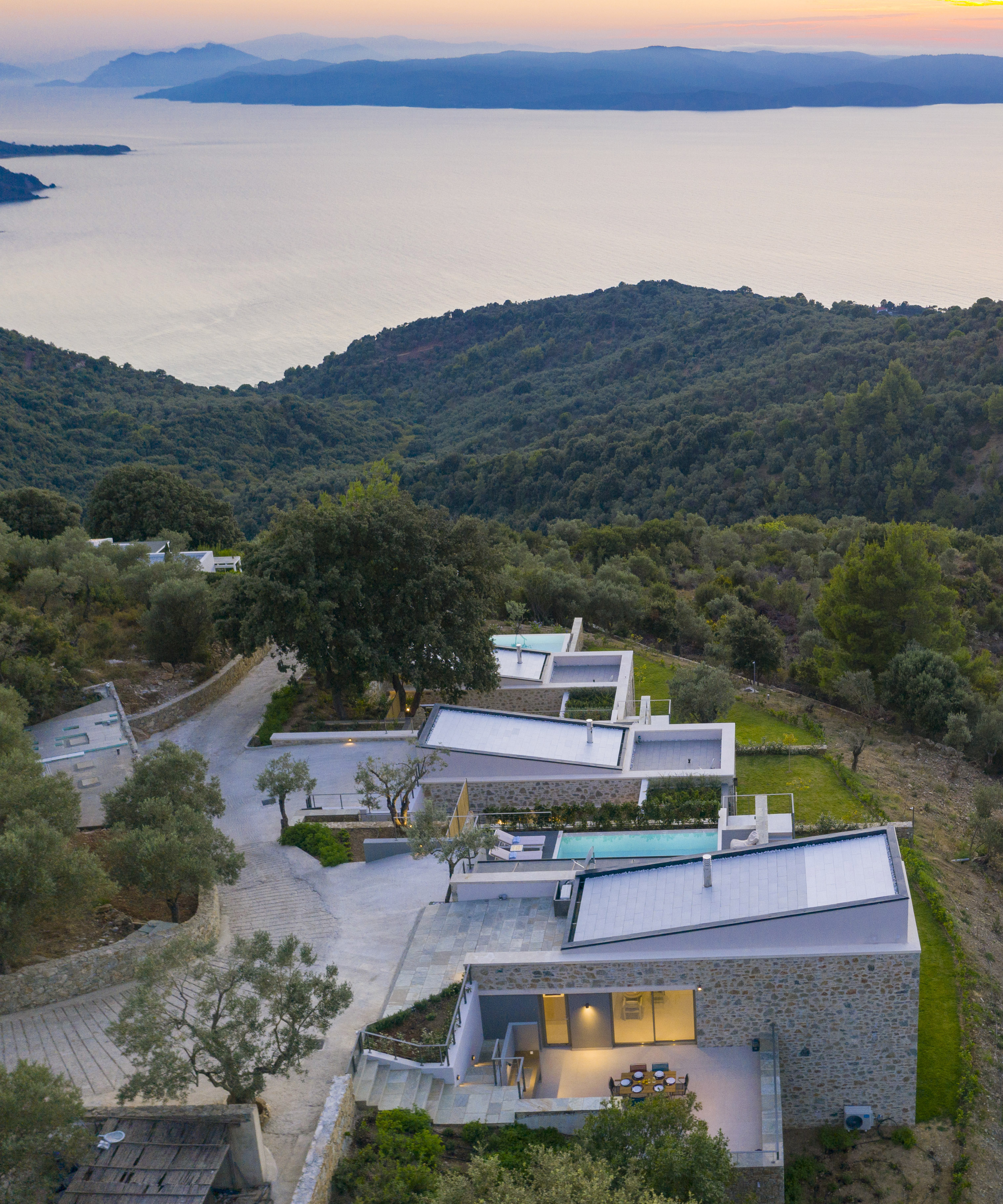 Atrium Villas II by 3H_ARCHITECTS - Architizer
