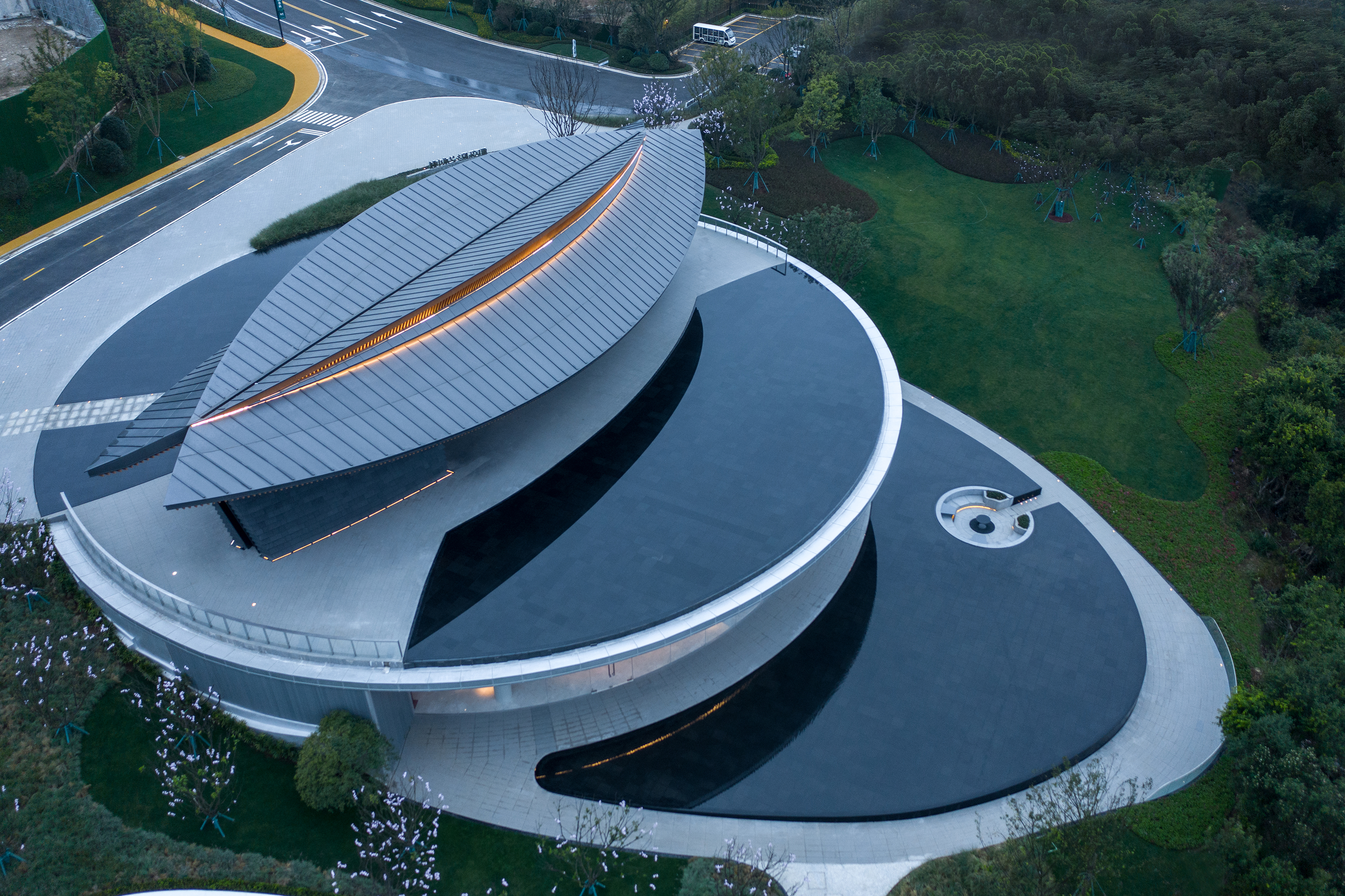 Agile Eden Yunnan Arts Centre by XAA JANSON XIAN ARCHITECT+ASSOCIATES ...