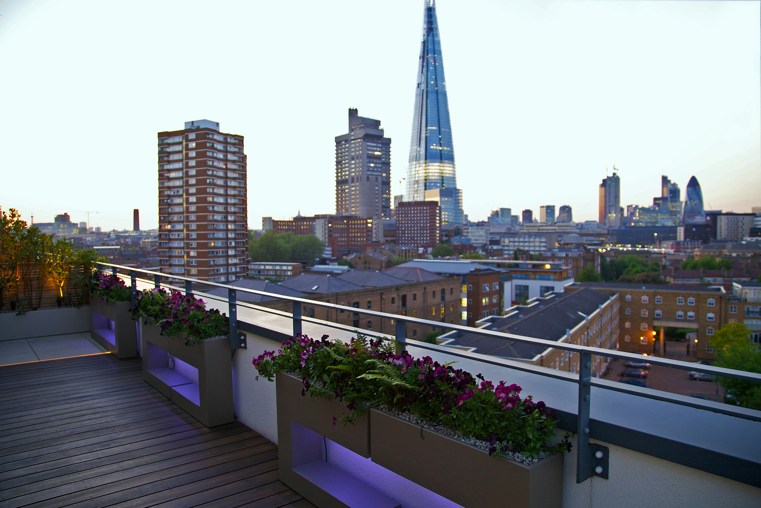 London Bridge Roof Terrace: An Unadulterated City Perch by the Shard by ...