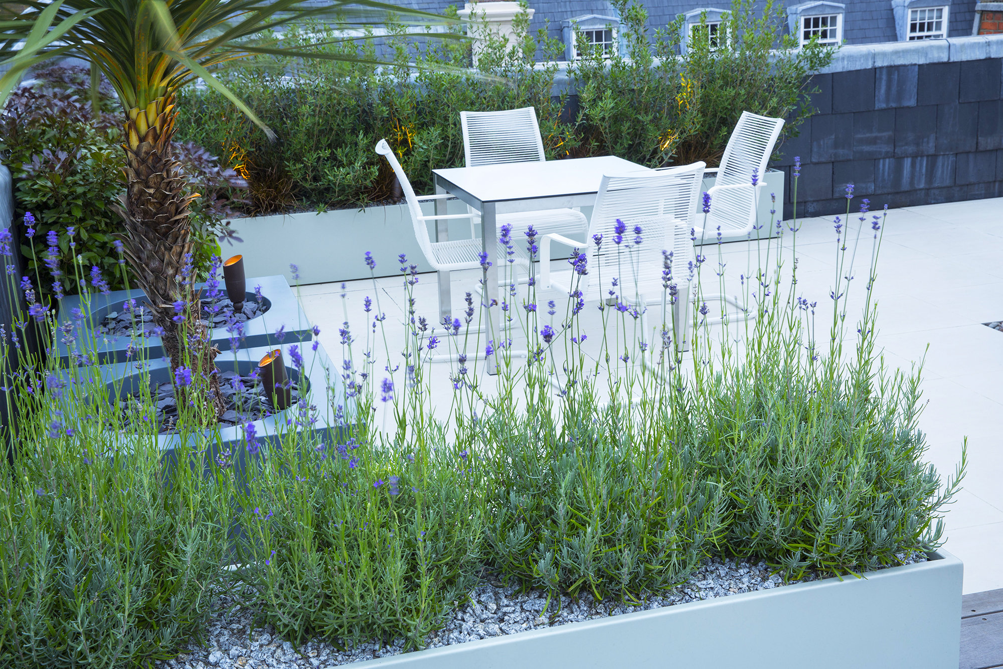Strand Roof Garden: Landmarks, Outdoor Kitchen & Mediterranean Verdure ...