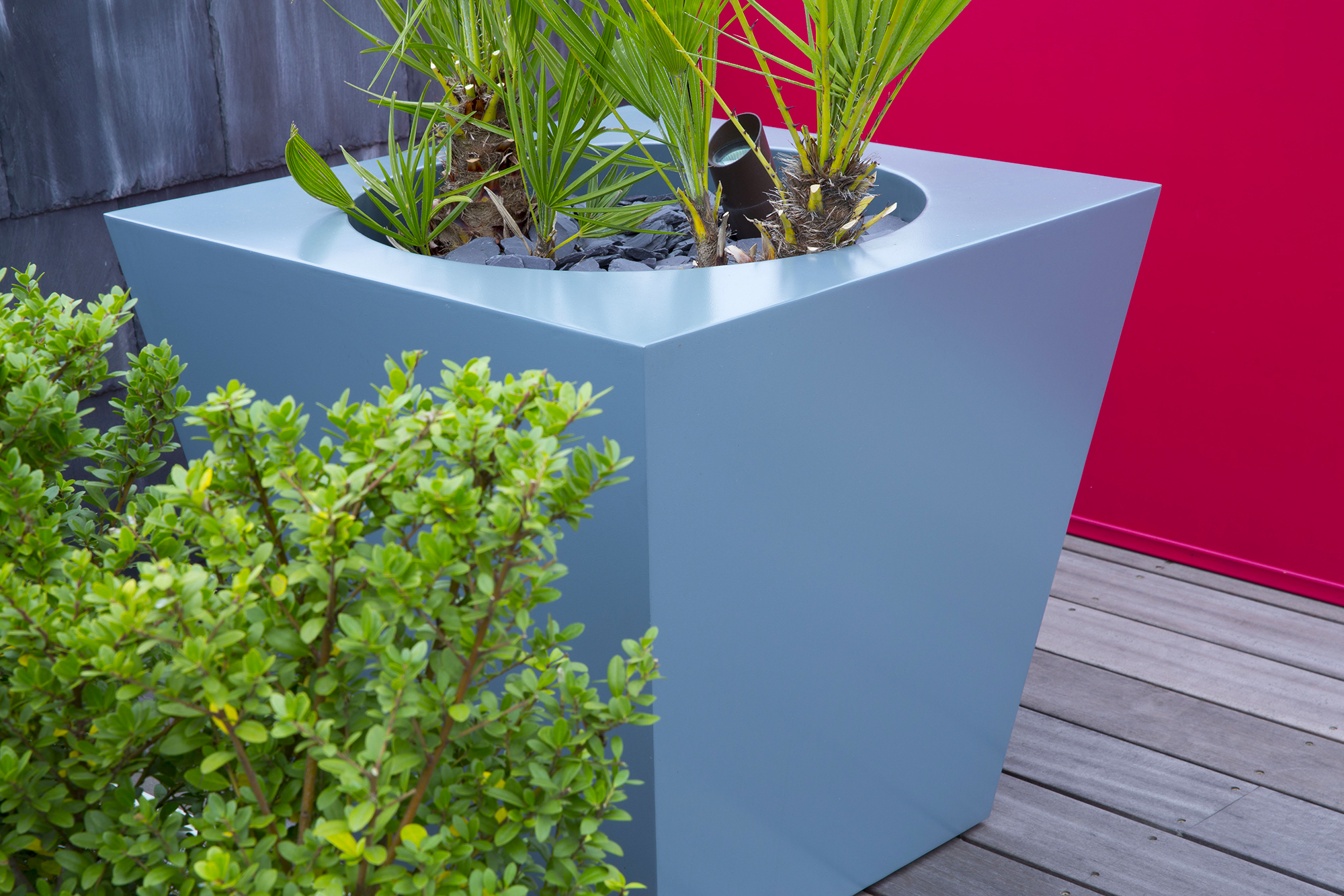 Strand Roof Garden: Landmarks, Outdoor Kitchen & Mediterranean Verdure ...