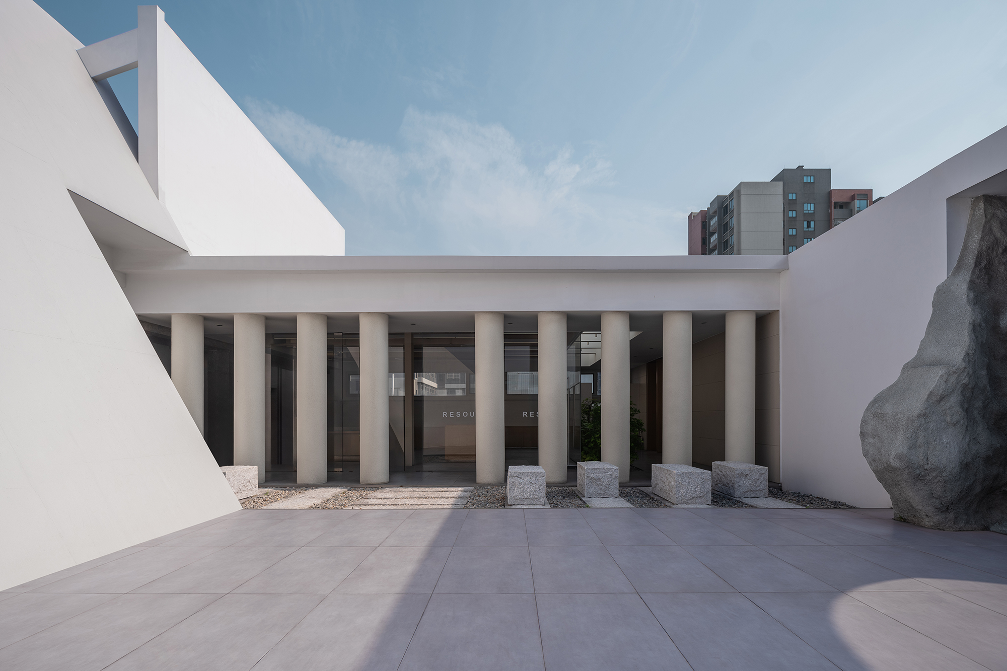 RESOUL Photography Base & Concept Store by LubanEra·Design - Architizer