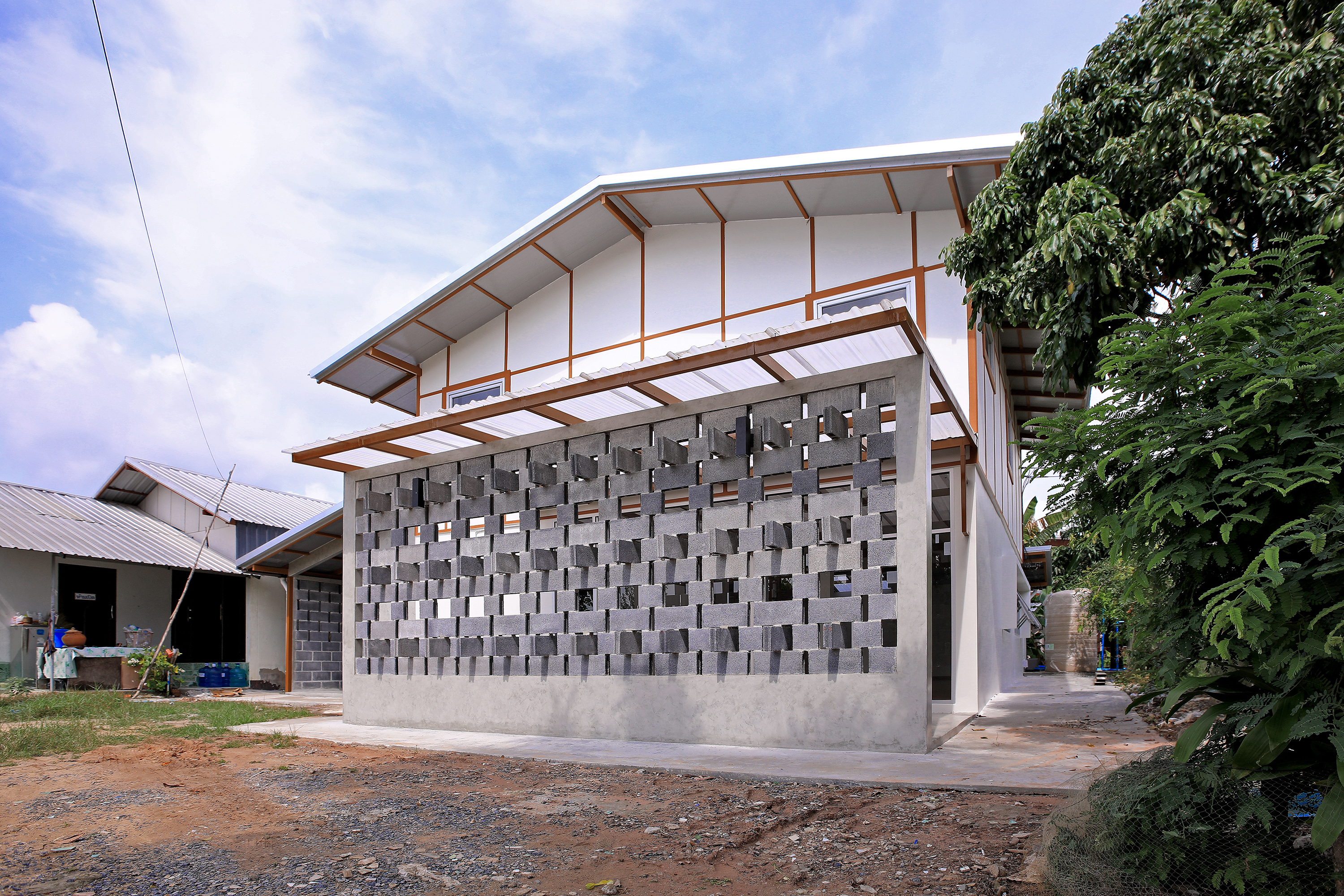Oang House by office architect9kampanad co., ltd. - Architizer