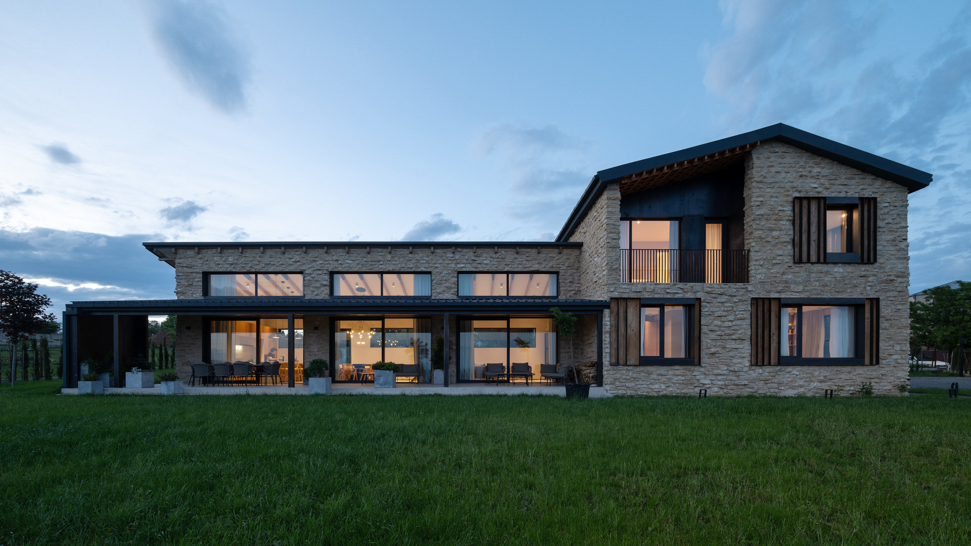 EDGE House by MEDUSA Architecture & Design - Architizer