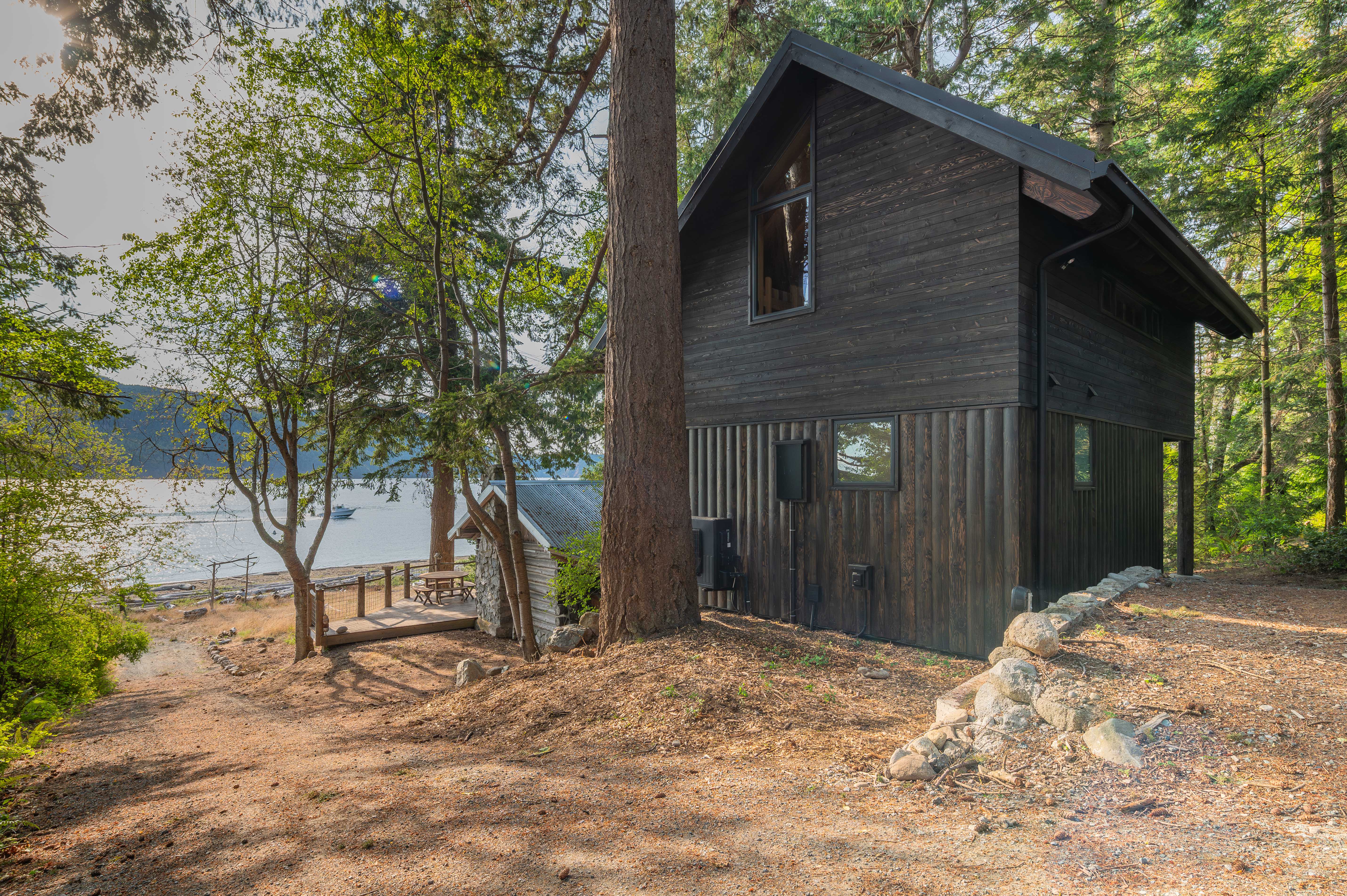 Idea 4063888: Guemes Island Bunkhouse by SHED Architecture & Design ...