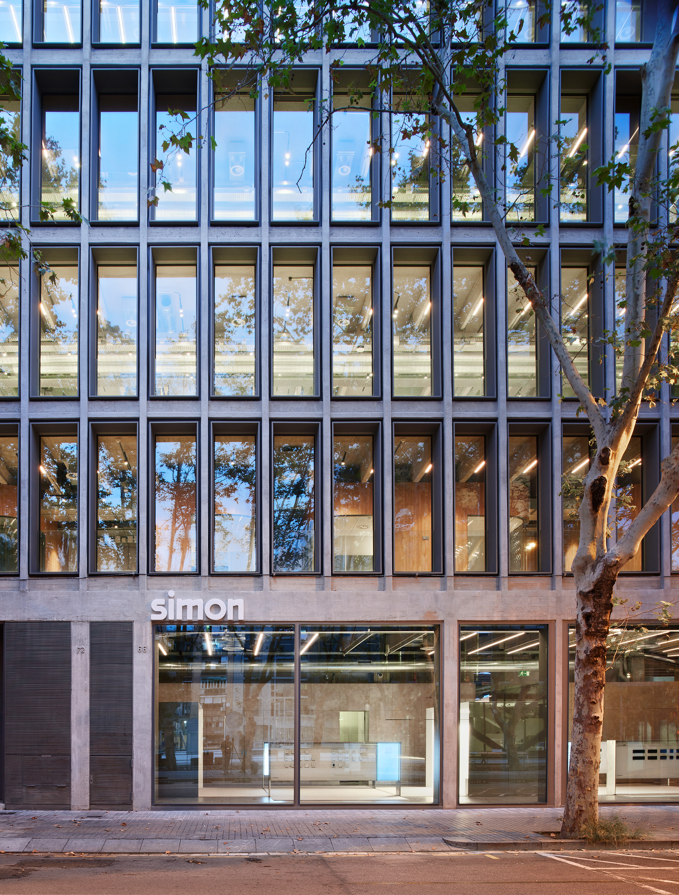 SWITCH - New Simon Headquarters by b720 Fermín Vázquez Arquitectos ...